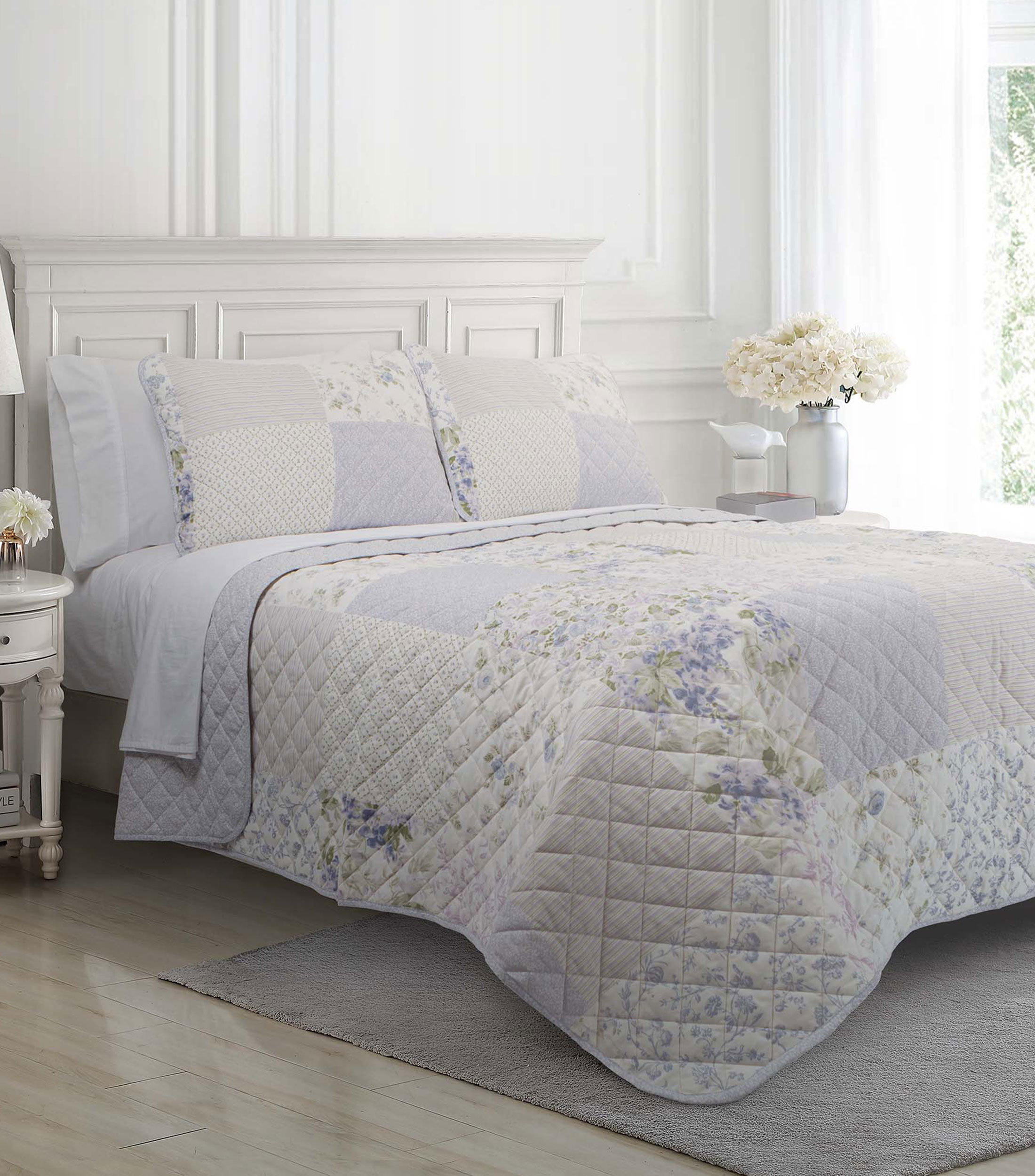 Laura Ashley Set de Colcha King Size Nadia multicolor - El Palacio de ...