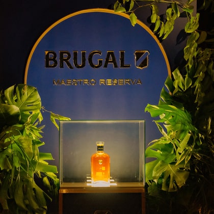 Brugal: Ron Maestro Reserva, 700 ml | El Palacio de Hierro