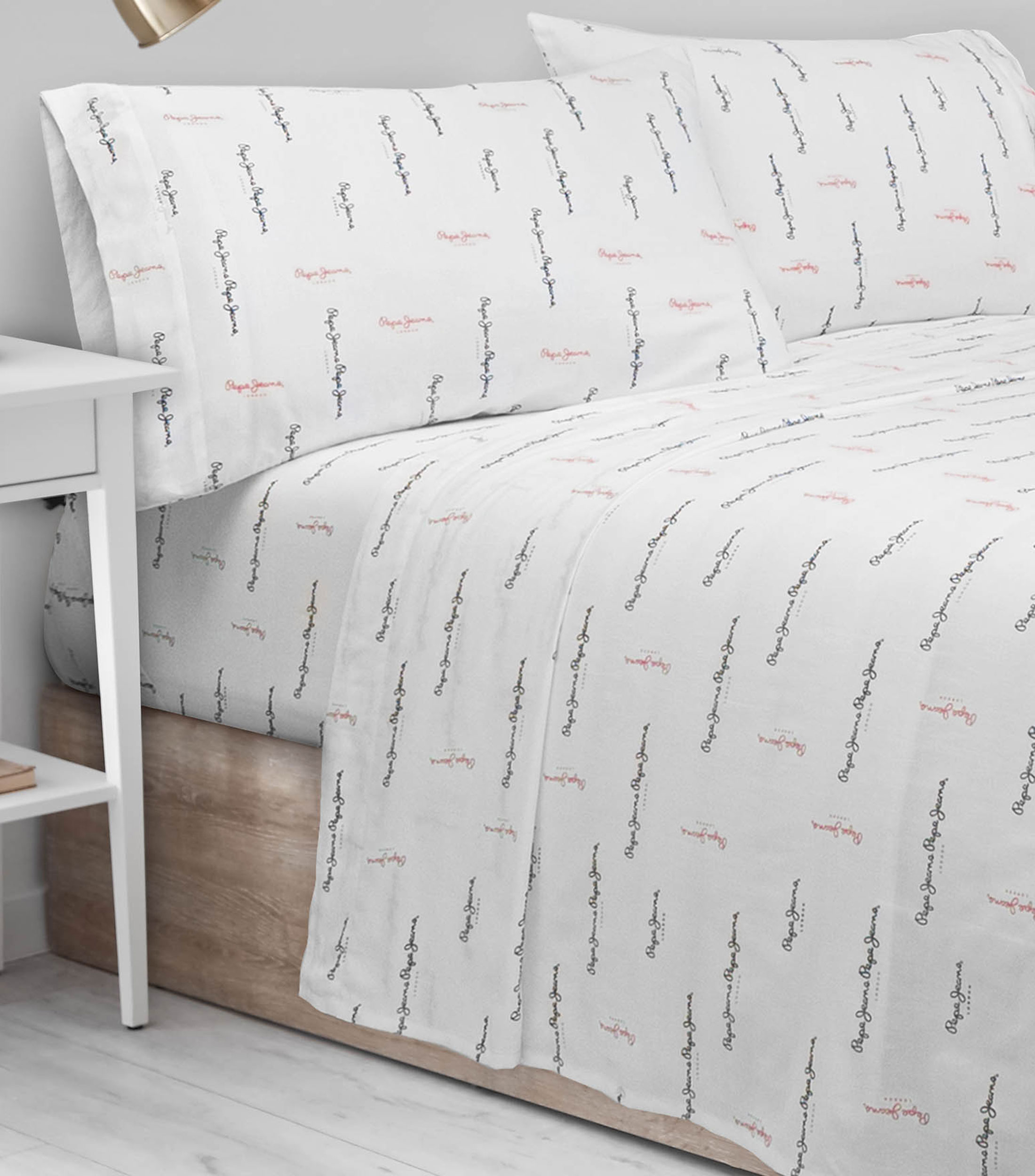 Pepe Jeans: Juego de Sábanas King Size Adolph Blanco | El Palacio de Hierro