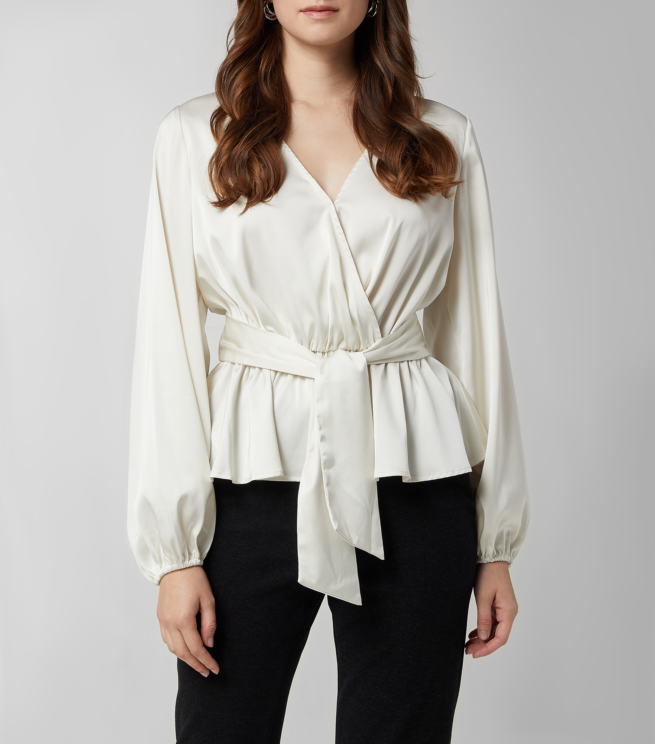 Guess: Blusa con cinturón manga larga Mujer | El Palacio de Hierro