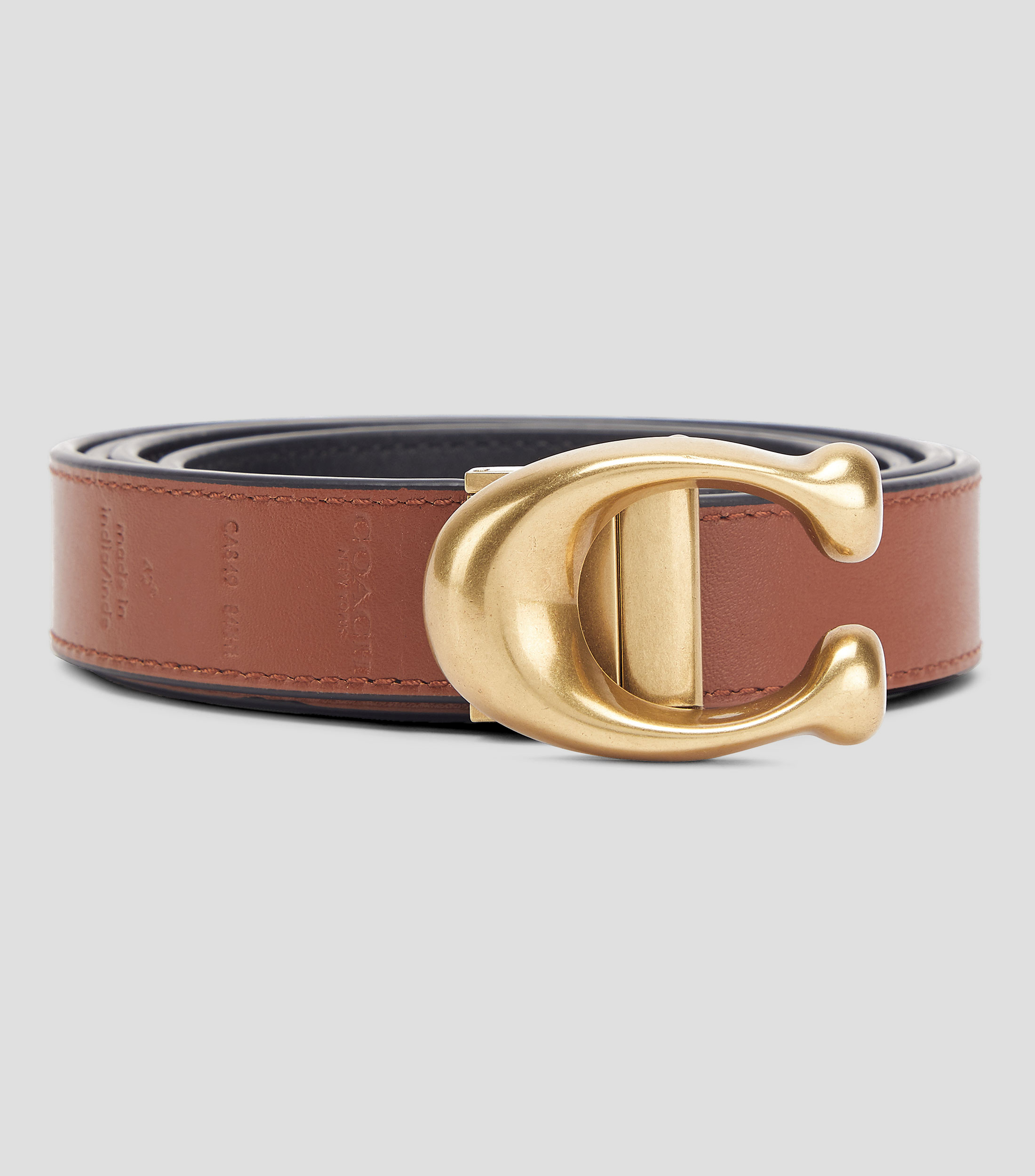 COACH Cinturón reversible en piel café Mujer - El Palacio de Hierro