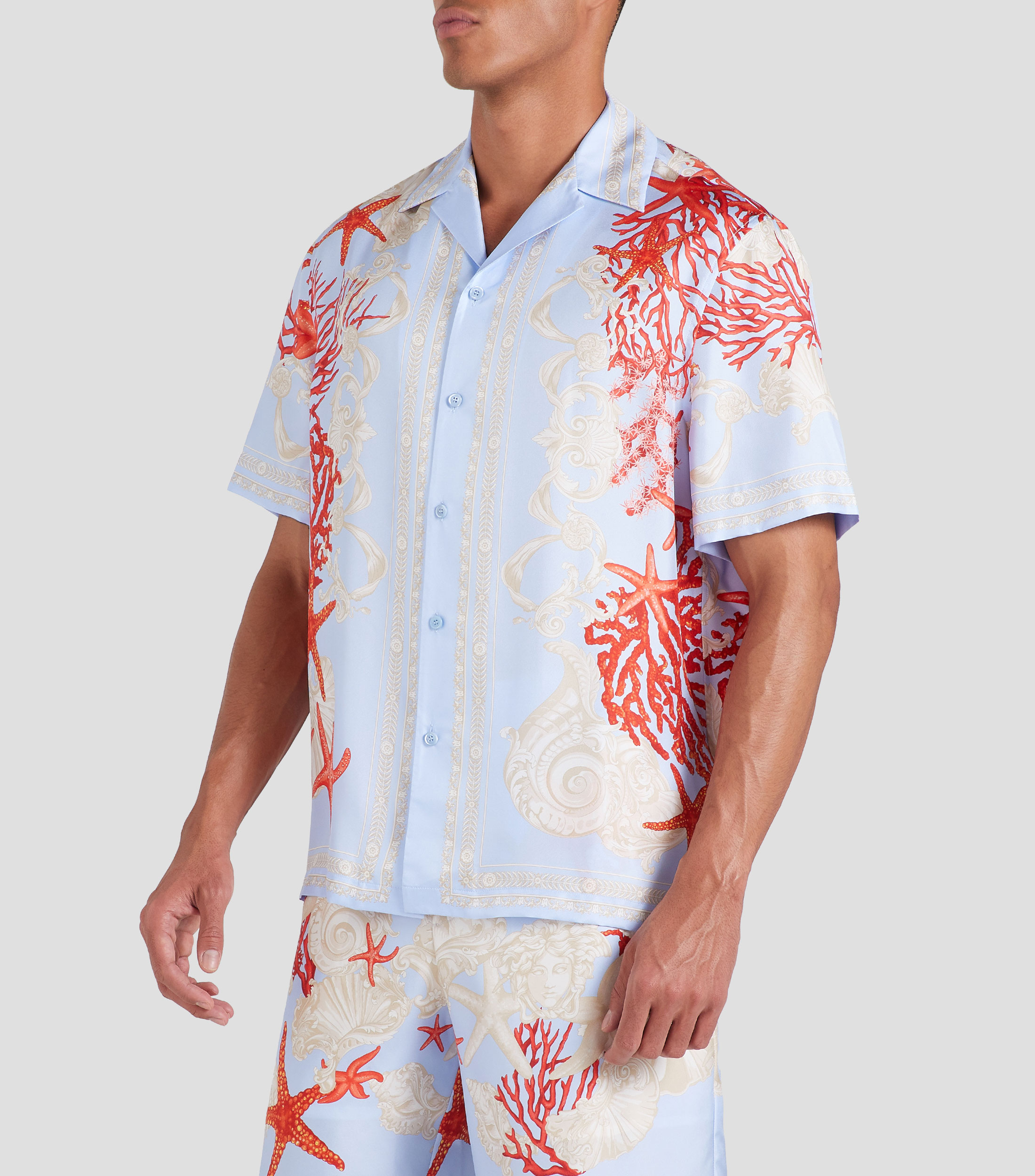 Versace: Camisa estampada con manga corta Hombre | El Palacio de Hierro