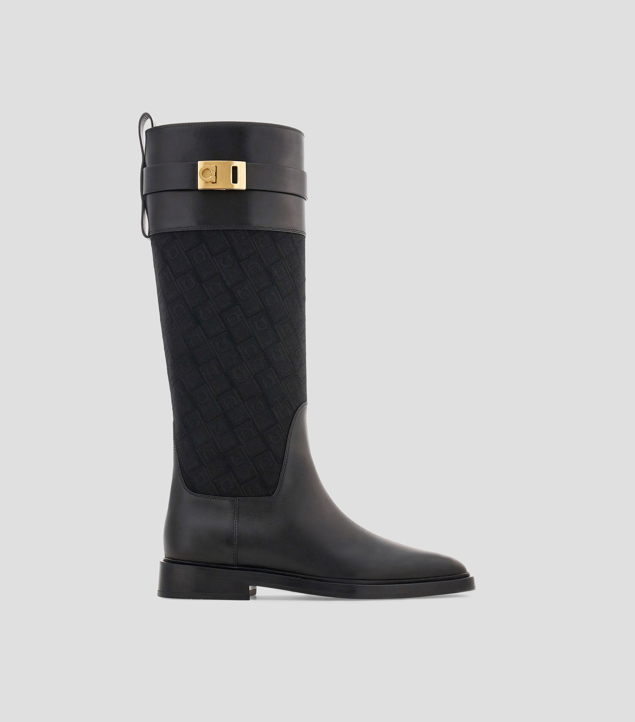 Ferragamo: Botas adorno Hug Mujer | El Palacio de Hierro