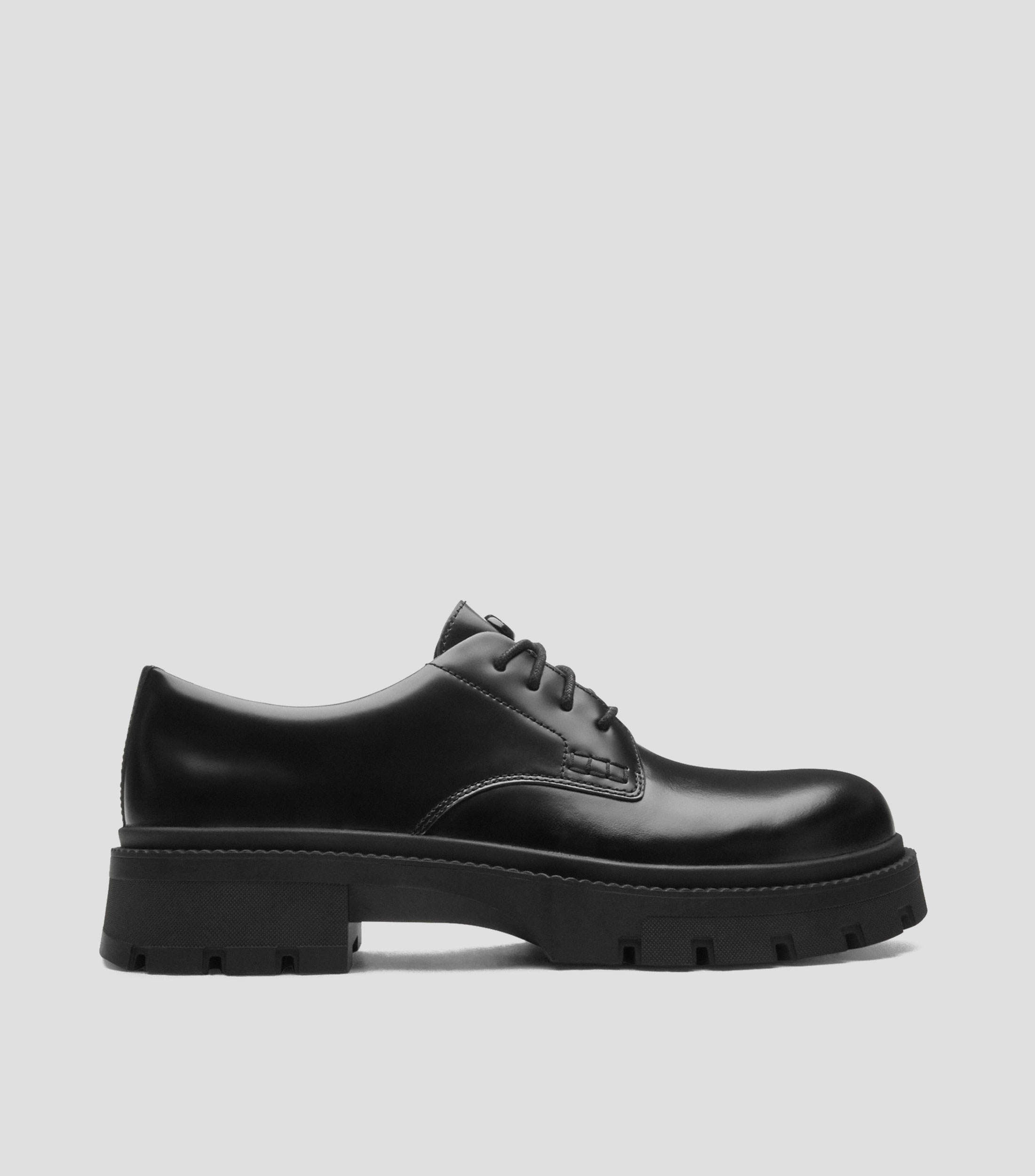Coach Zapatos Derby Jonathan en piel Hombre |El Palacio de Hierro