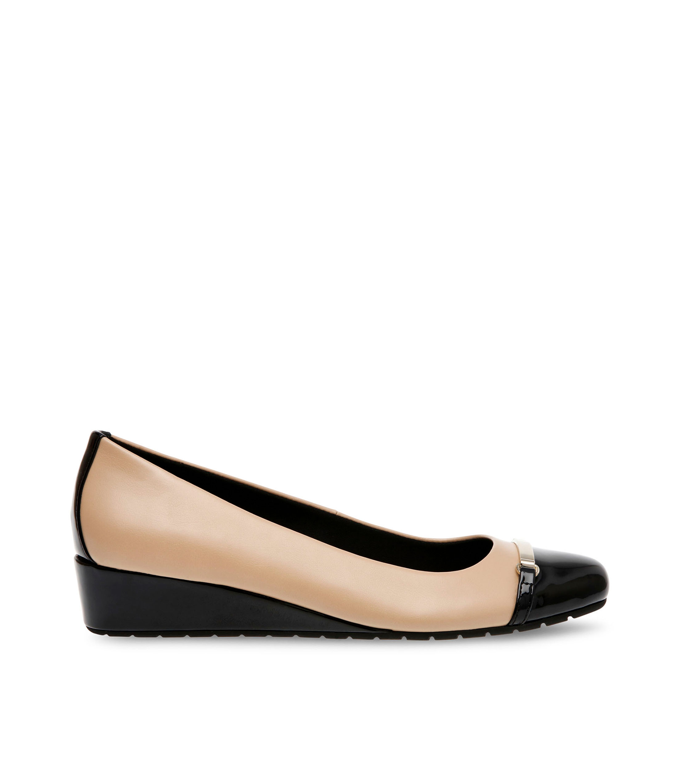 Anne Klein: Zapatos casuales Slip On Meryle con tacón bajo de cuña ...
