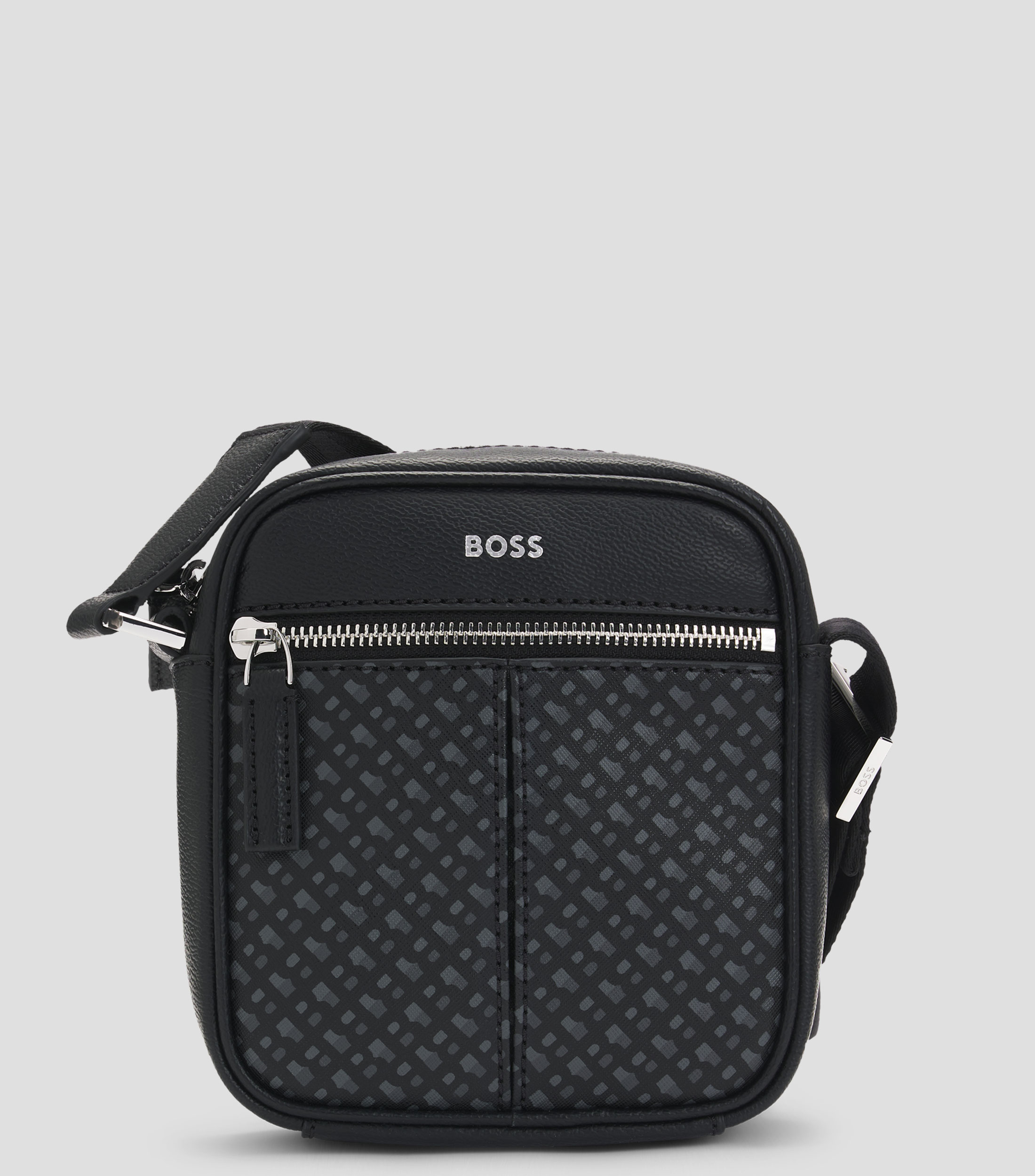 Boss: Bolso messenger con panel de monogramas y logo estampado ...