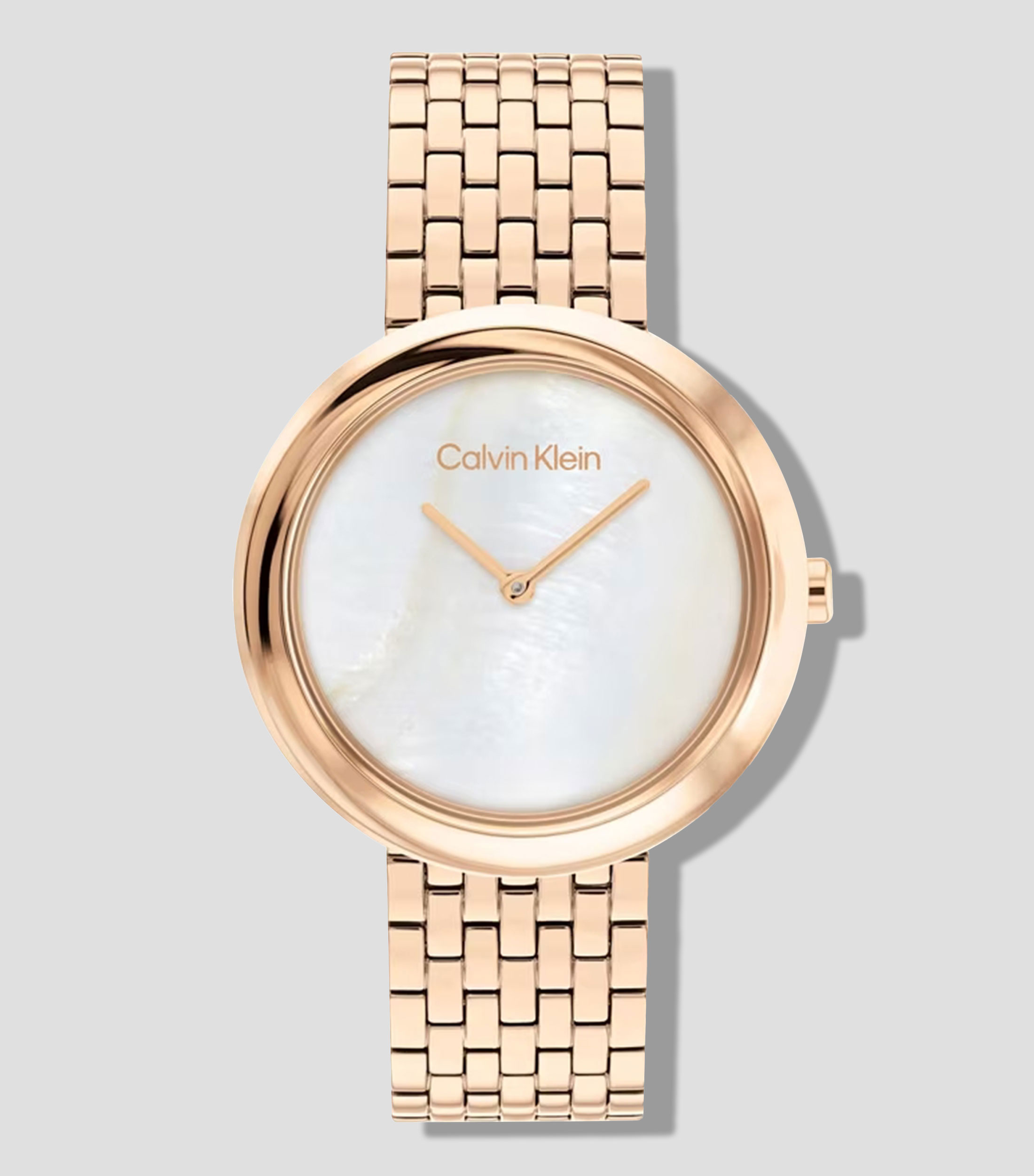 Calvin Klein: Reloj para Mujer casual Twisted Bezel dorado | El Palacio de Hierro