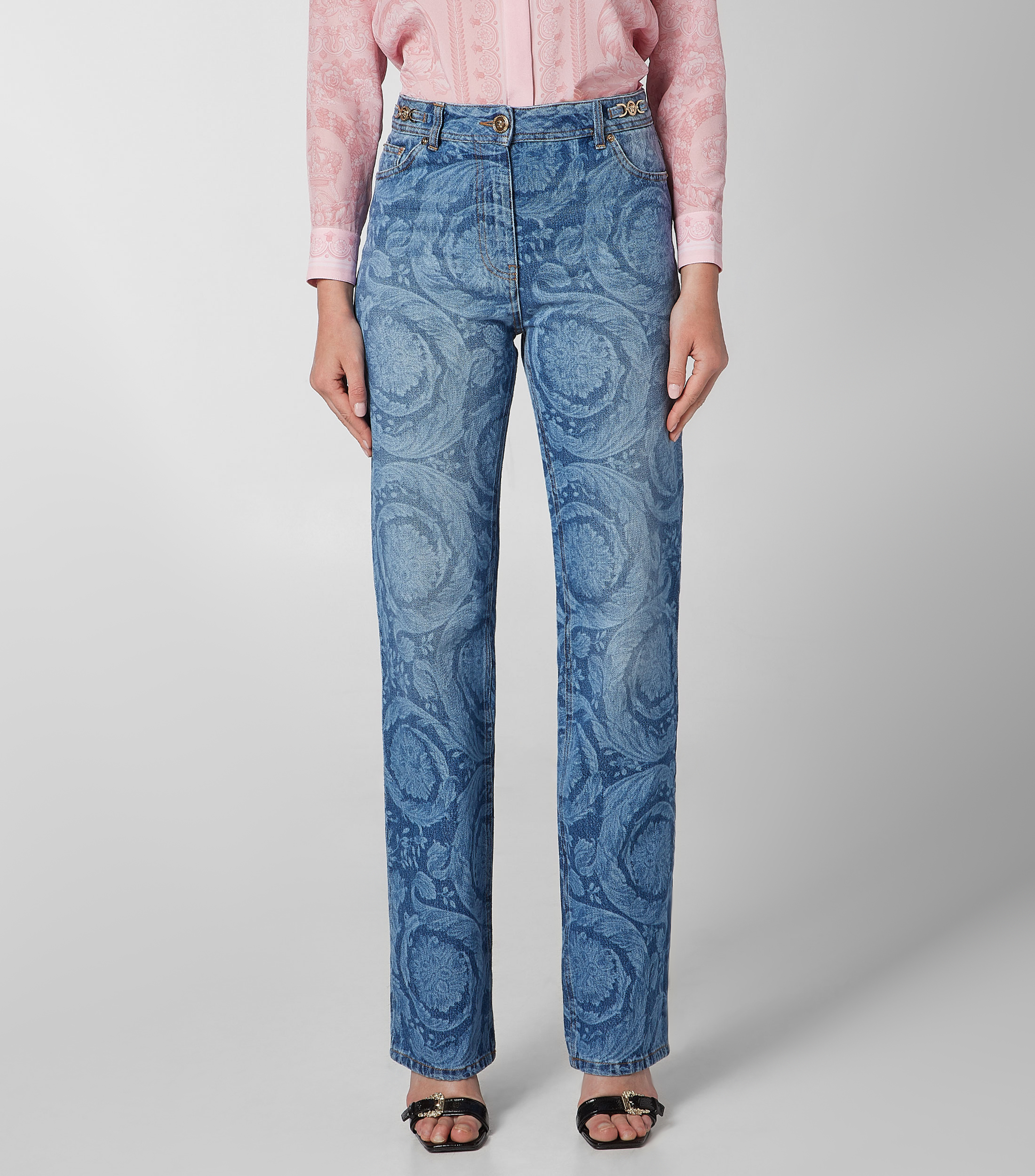 Versace: Jeans Baroq Serie de corte regular Mujer | El Palacio de Hierro