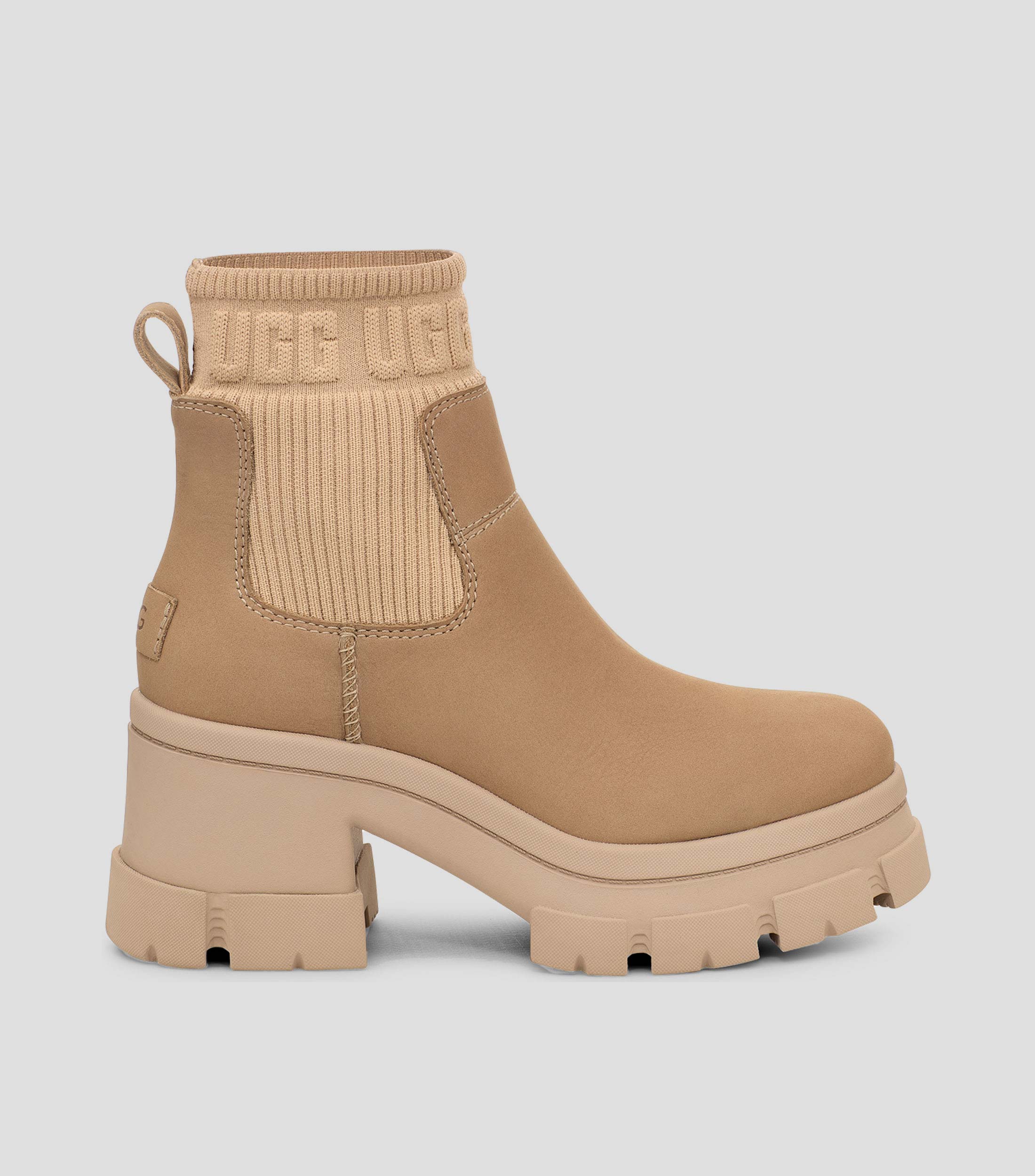 Ugg: Botines en Piel con Tacón Bajo Media Luna Mujer | El Palacio de Hierro