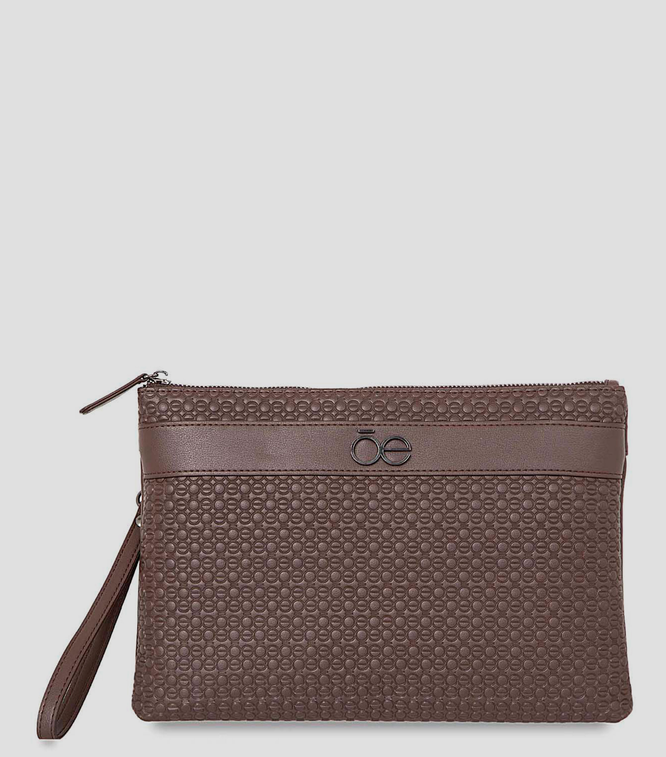 Clóe Bolso Wristlet en piel con monogram Hombre - El Palacio de Hierro
