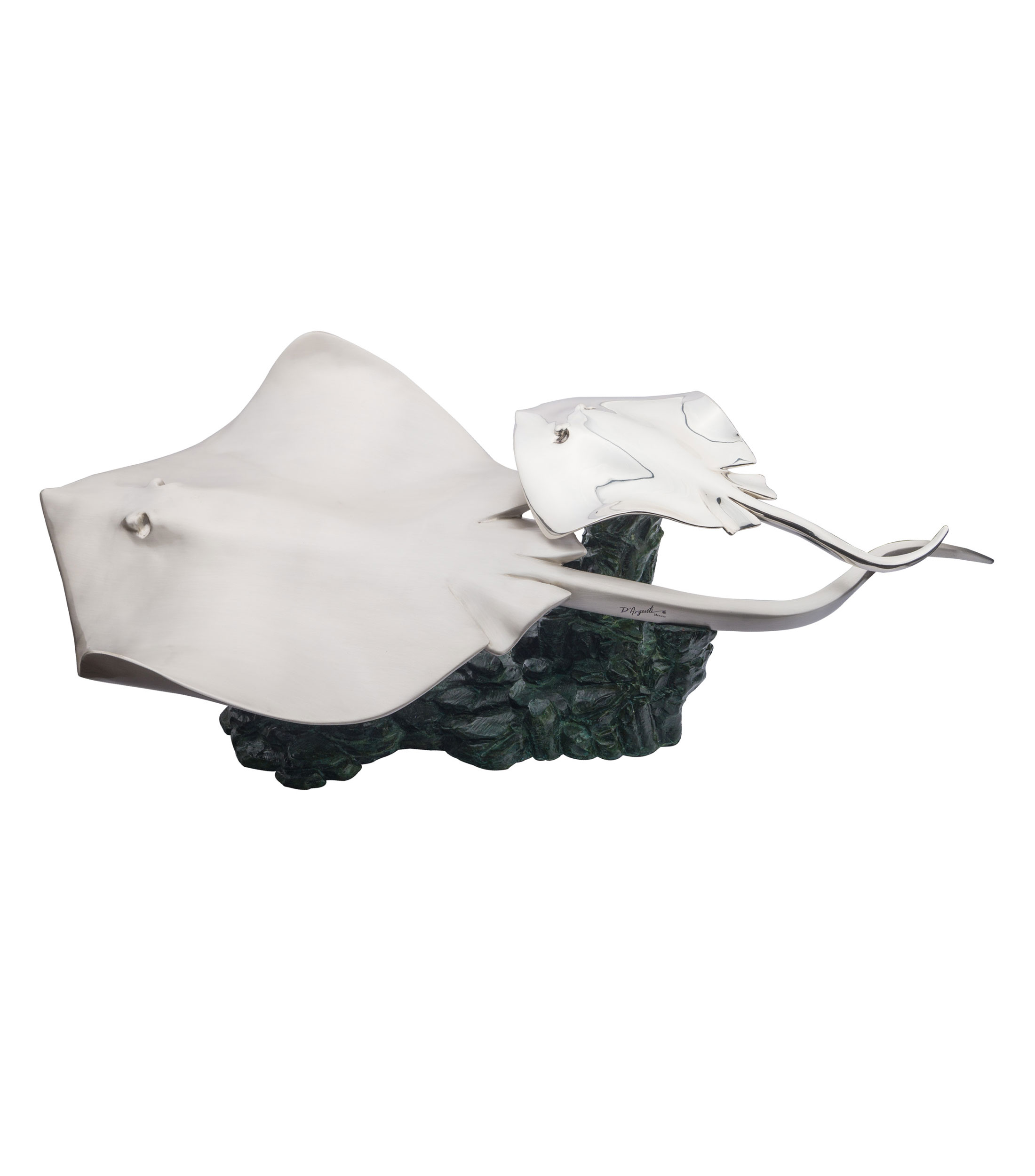 D'Argenta Escultura de Mantarrayas, Madre y Cría en Cobre con Baño de ...