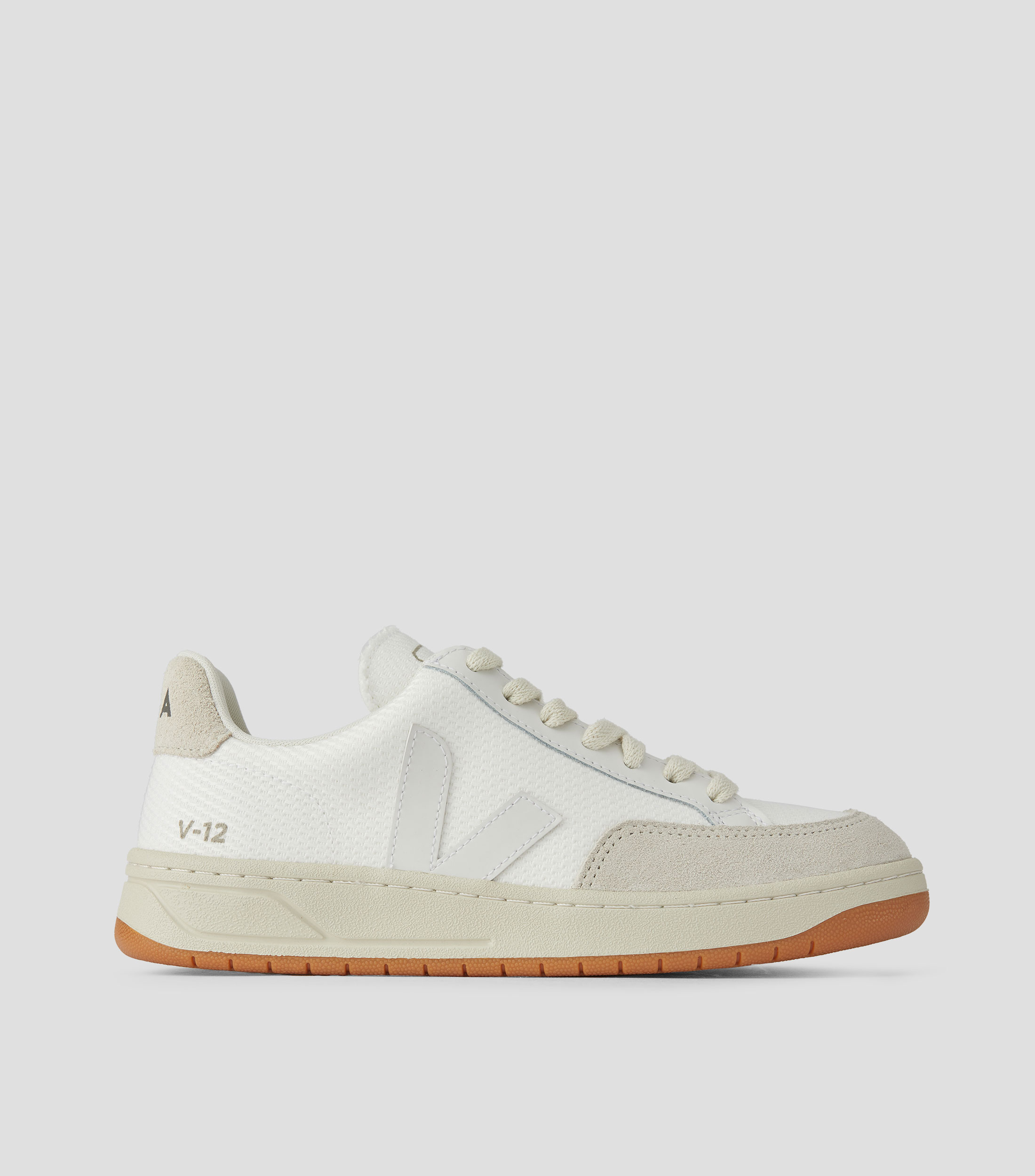 Veja: Tenis casuales V-12 Mujer | El Palacio de Hierro