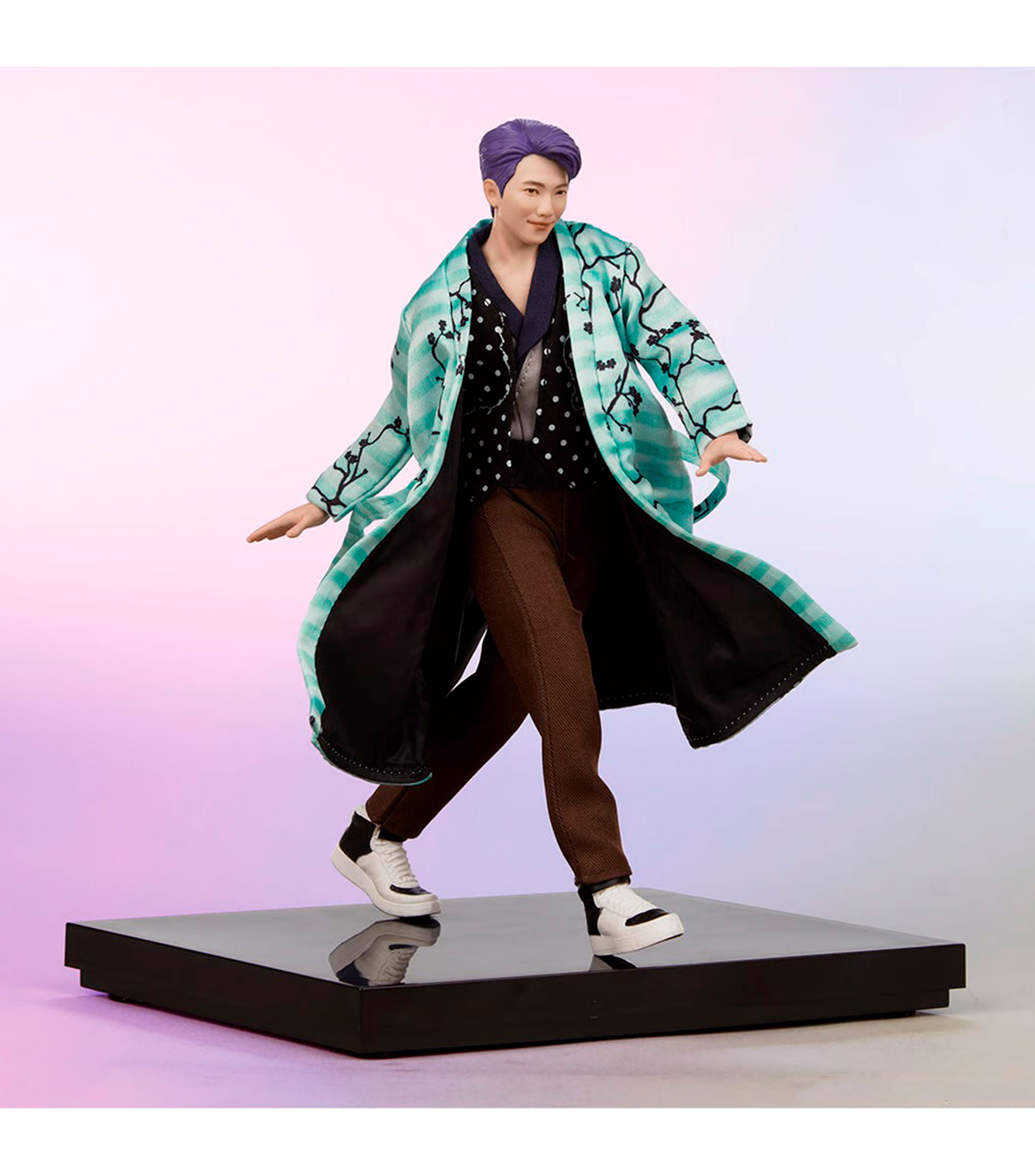 Sideshow: Figura BTS RM Colección Deluxe | El Palacio de Hierro