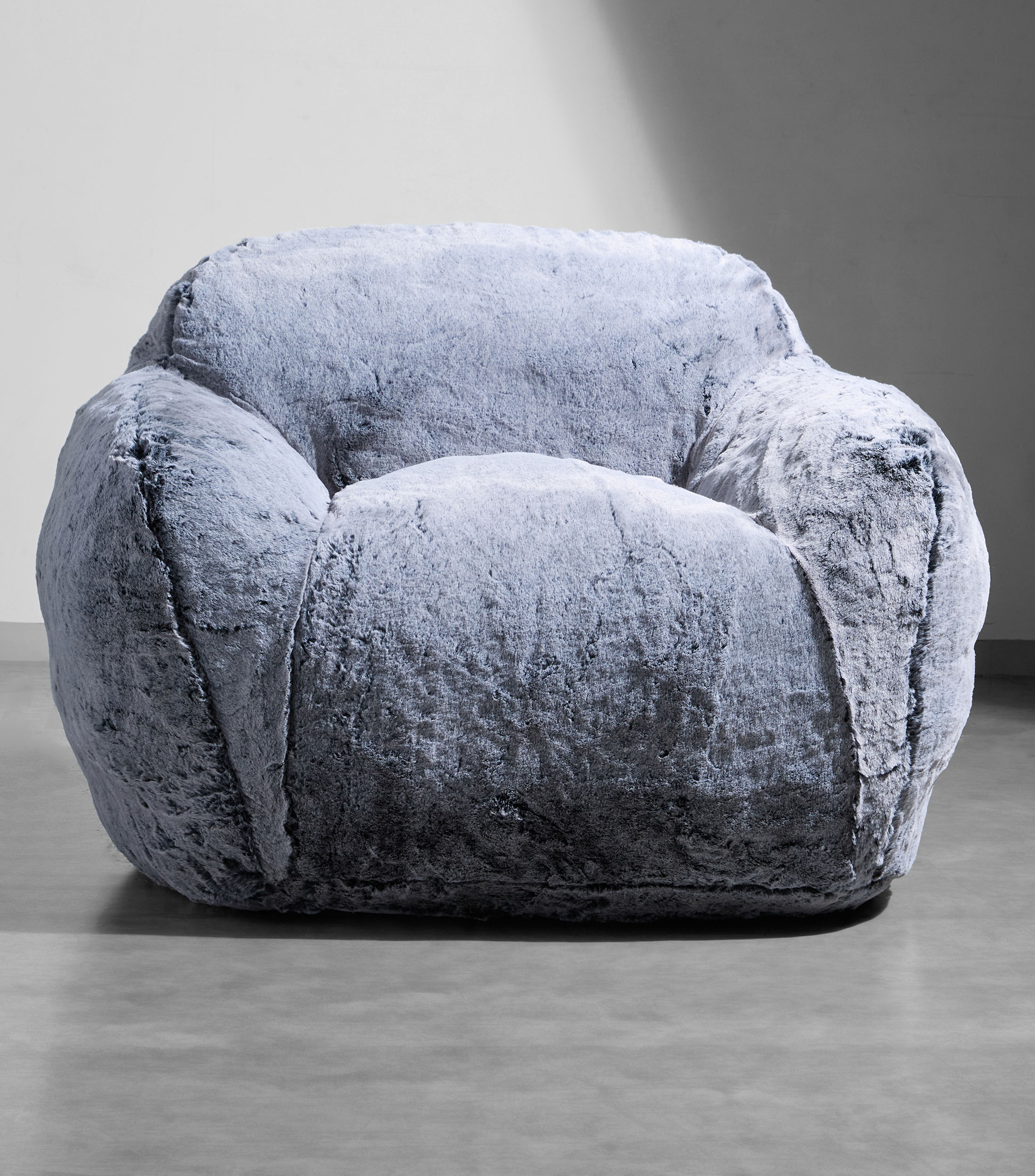 I Am Fake Sillón Snug Gris |El Palacio de Hierro