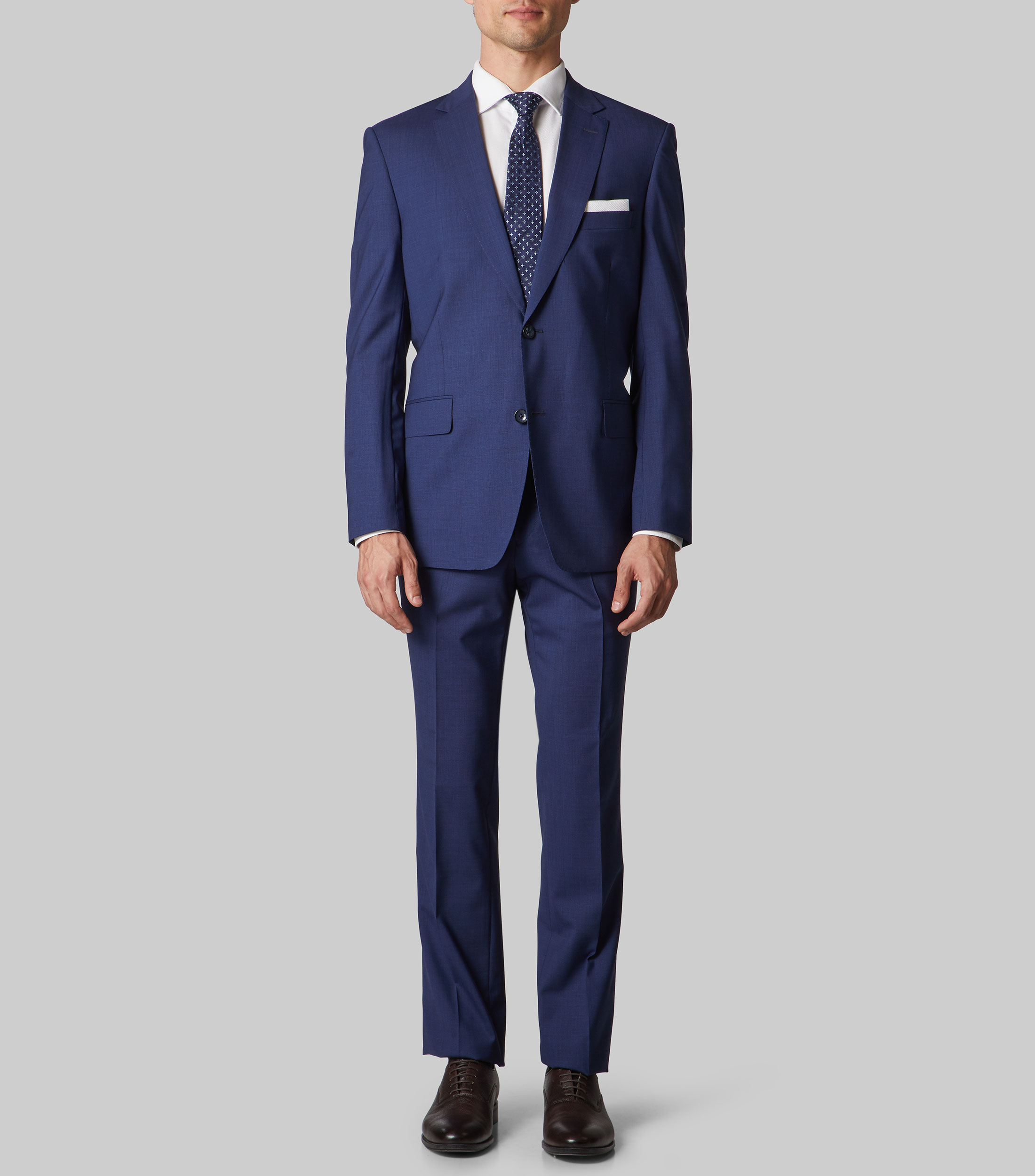 BUCCELLI: Traje de corte Slim Fit liso Hombre | El Palacio de Hierro