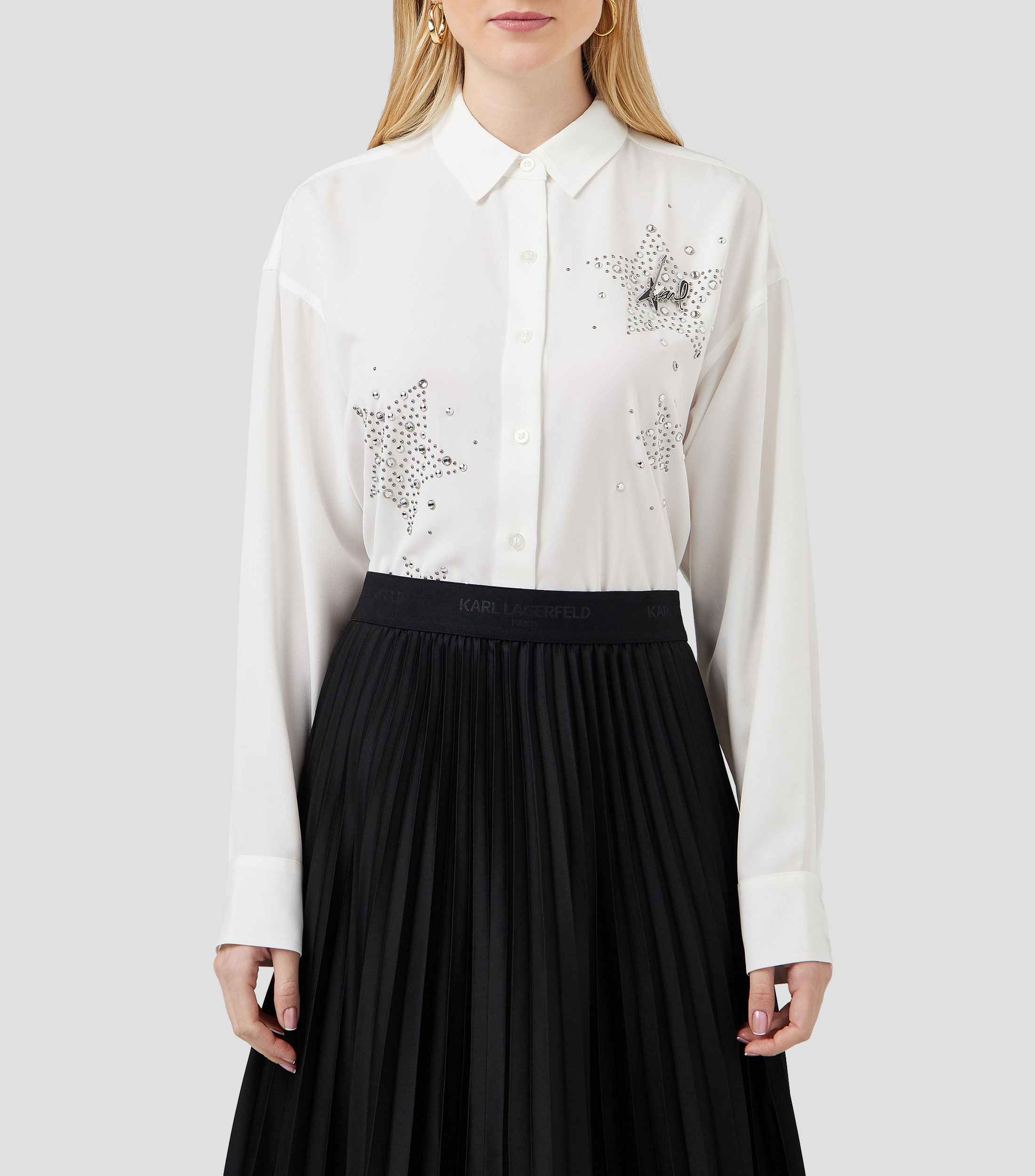 Karl Lagerfeld: Camisa con aplicación de pedrería y manga larga Mujer ...