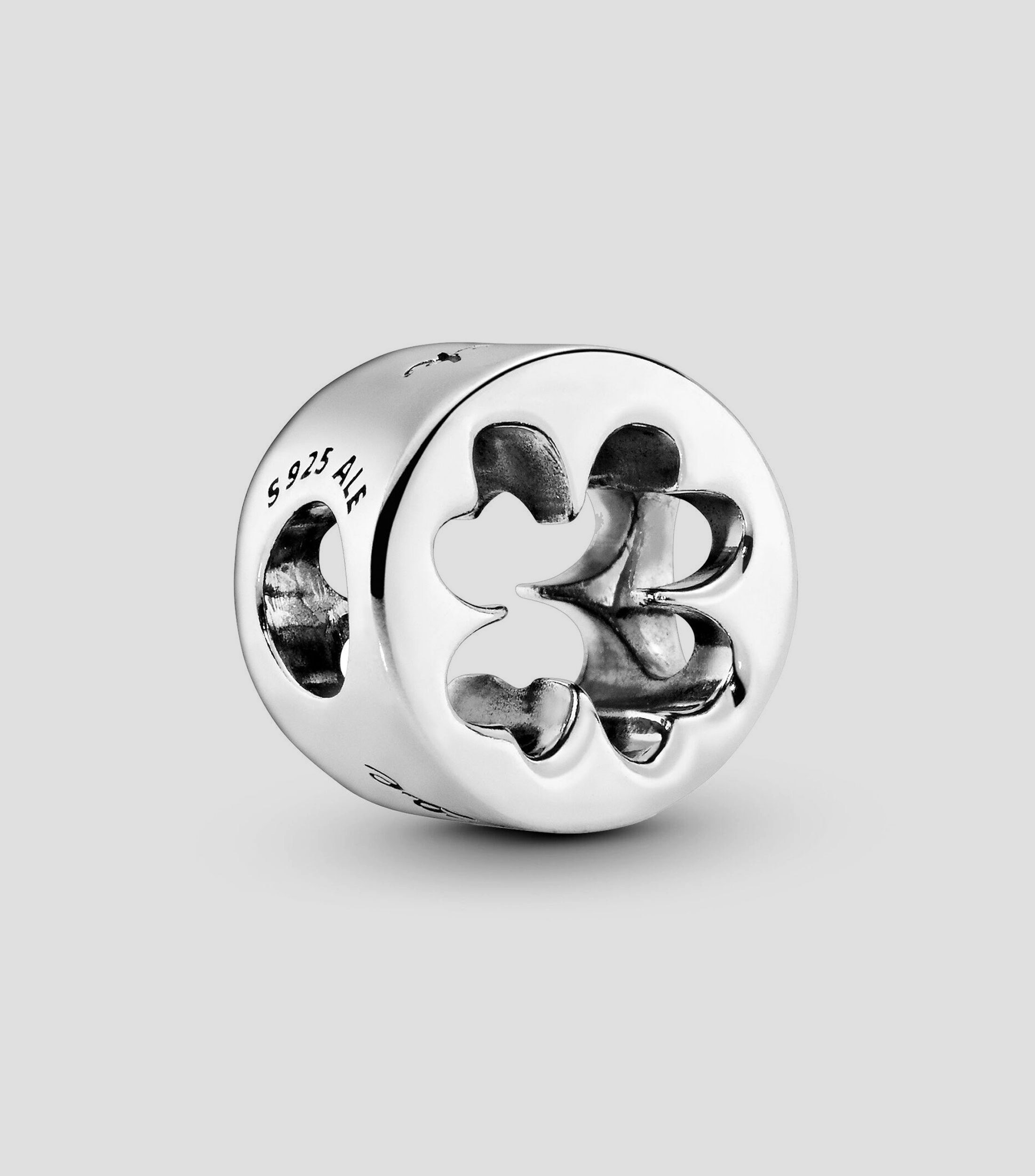 Pandora Charm Trébol en plata Moments Mujer - El Palacio de Hierro