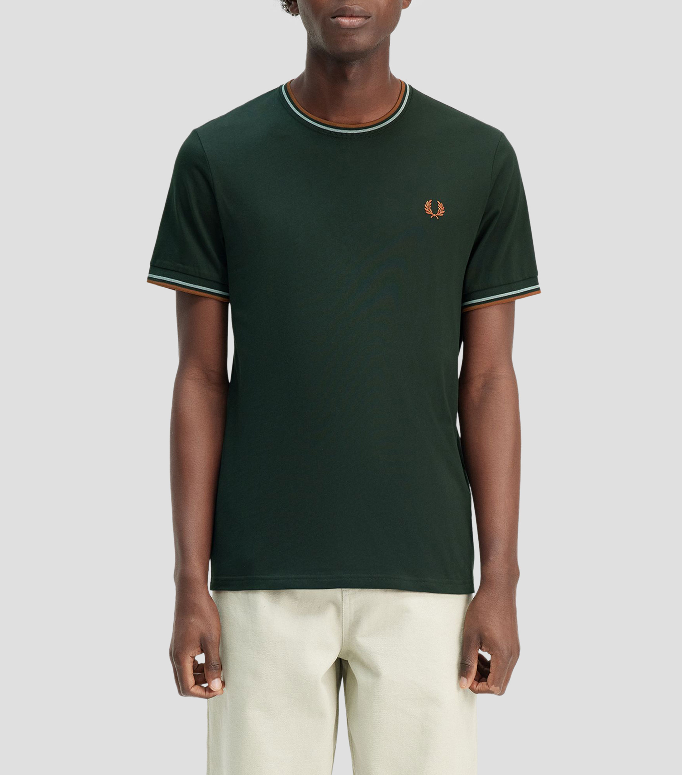 Fred Perry: Playera con logotipo de manga corta Hombre | El Palacio de ...