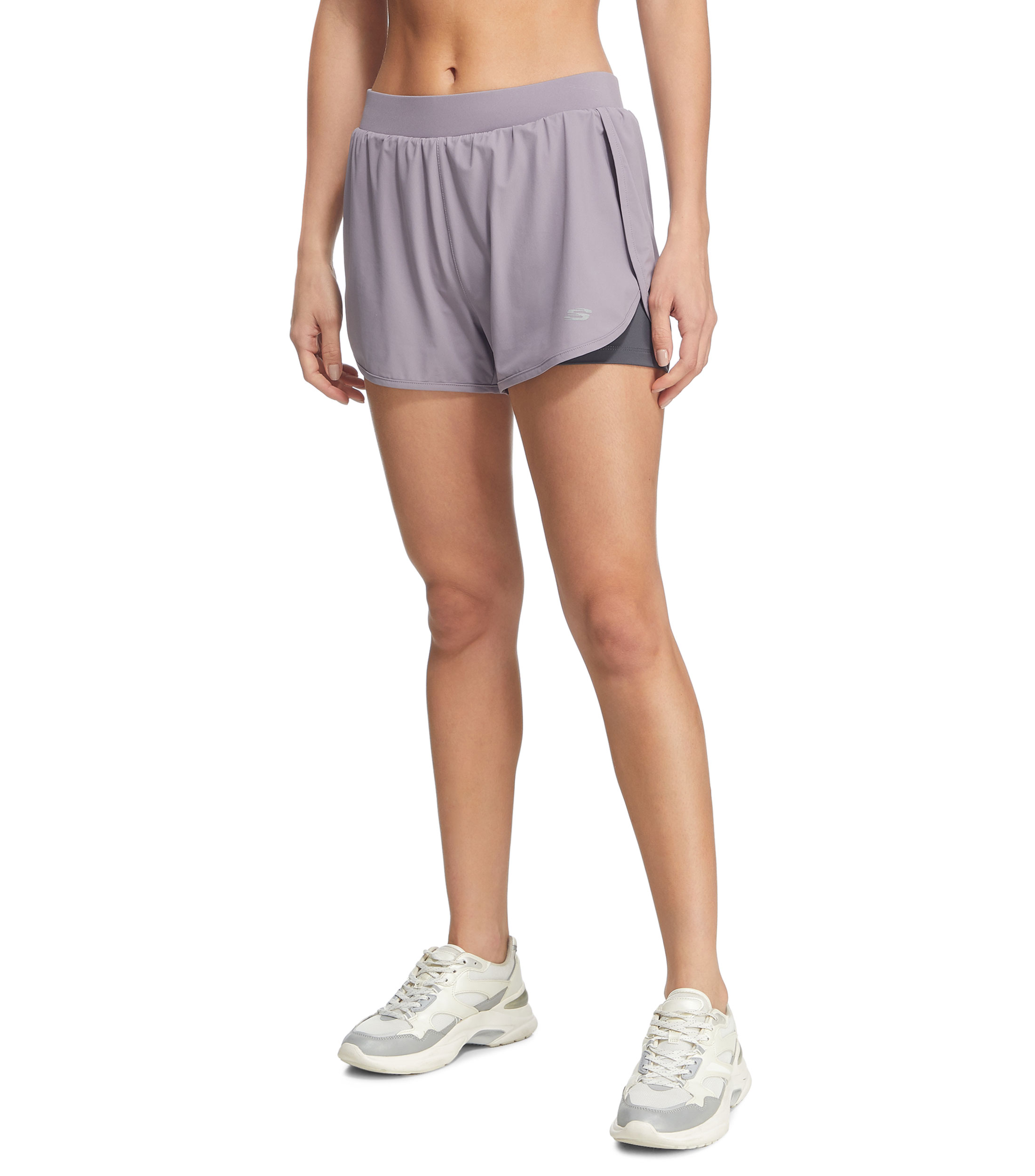 Skechers Short deportivo liso Mujer - El Palacio de Hierro