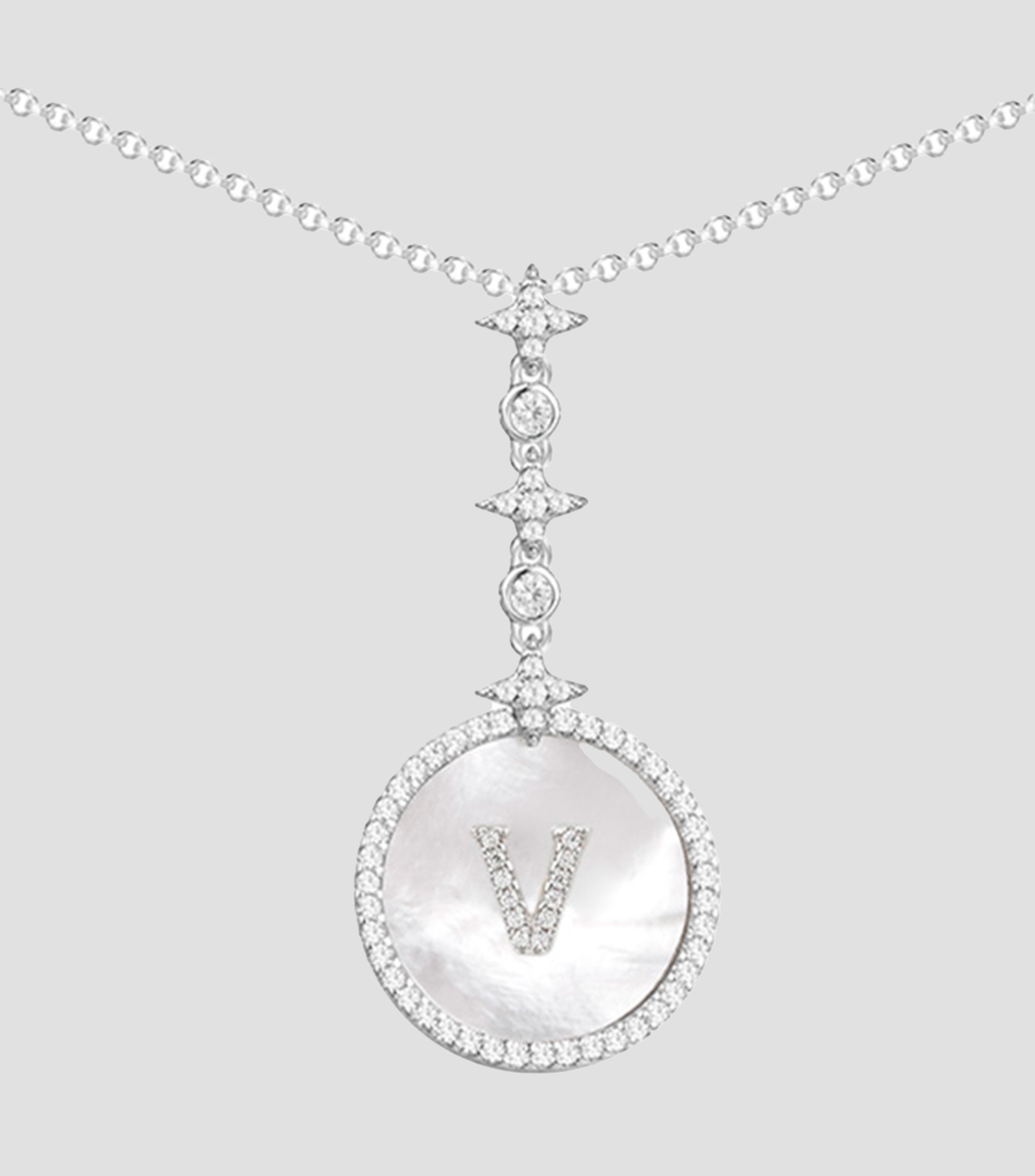 APM Monaco Collar Ajustable con Letra V Mujer - El Palacio de Hierro