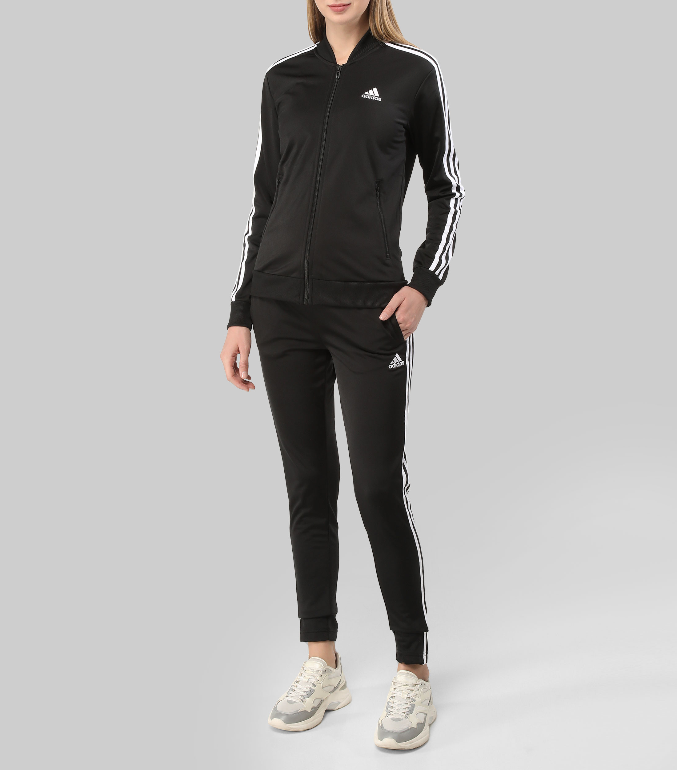 Adidas Conjunto deportivo Essentials 3-Stripes Mujer - El Palacio de Hierro