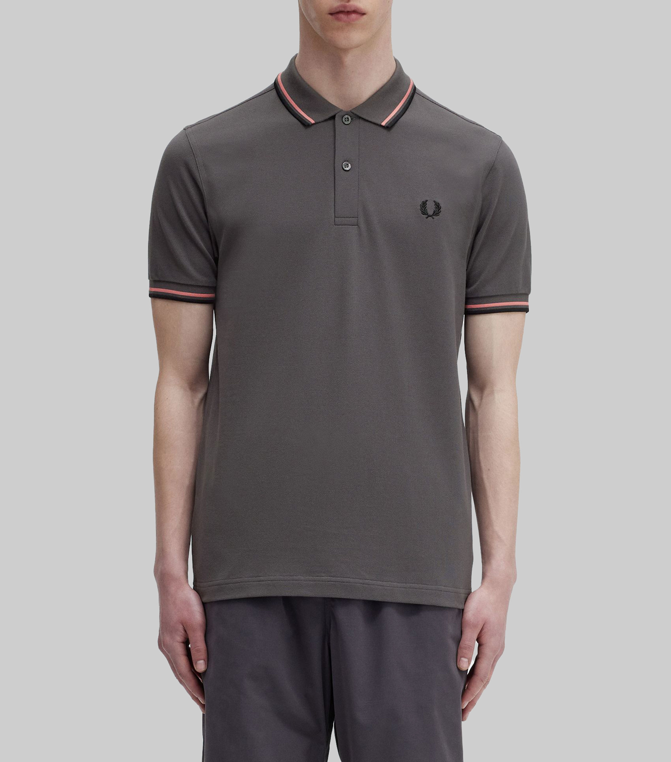 Fred Perry: Playera tipo Polo Manga Corta Hombre | El Palacio de Hierro