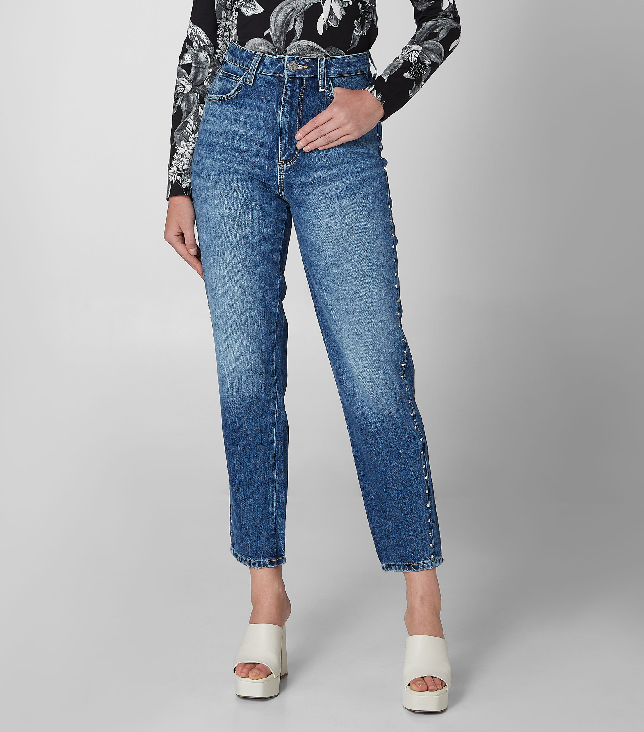 Guess: Jeans Regular Mujer | El Palacio de Hierro
