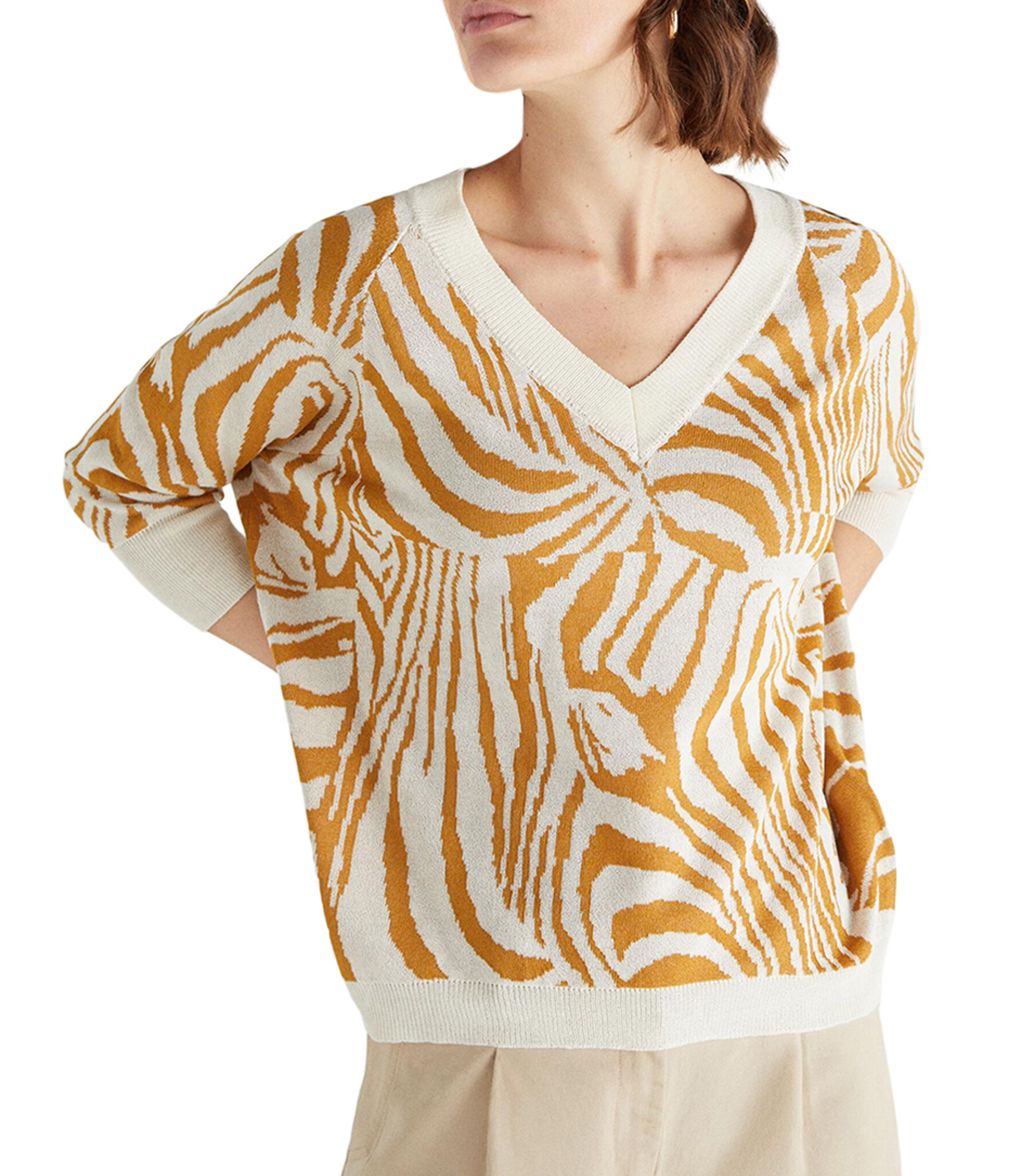 Cortefiel Suéter cuello 'V' Mujer- El Palacio de Hierro