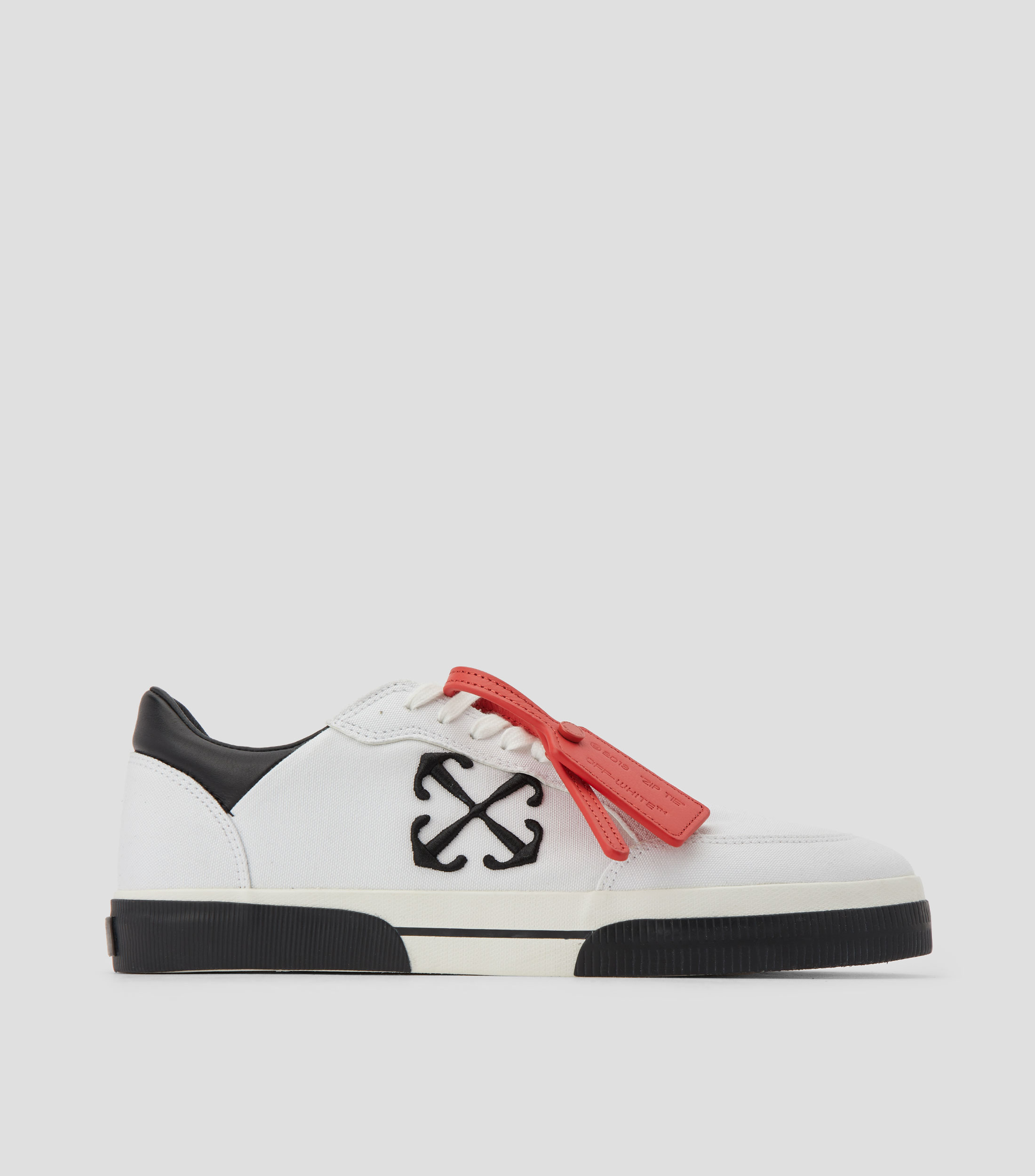 Off-White: Tenis casuales New Low Vulcanized Hombre | El Palacio de Hierro
