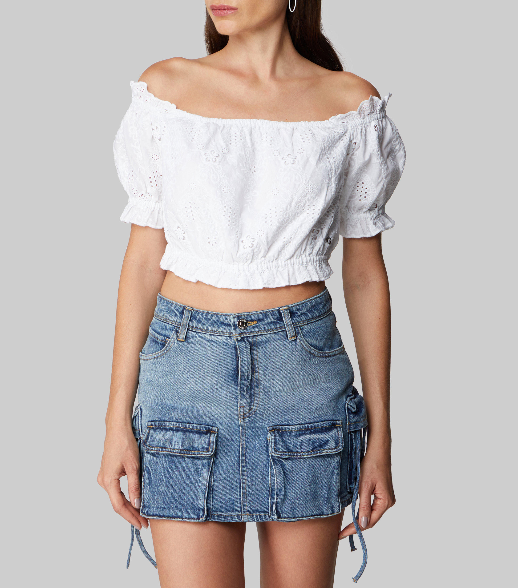 Guess: Blusa con crochet manga corta Mujer | El Palacio de Hierro