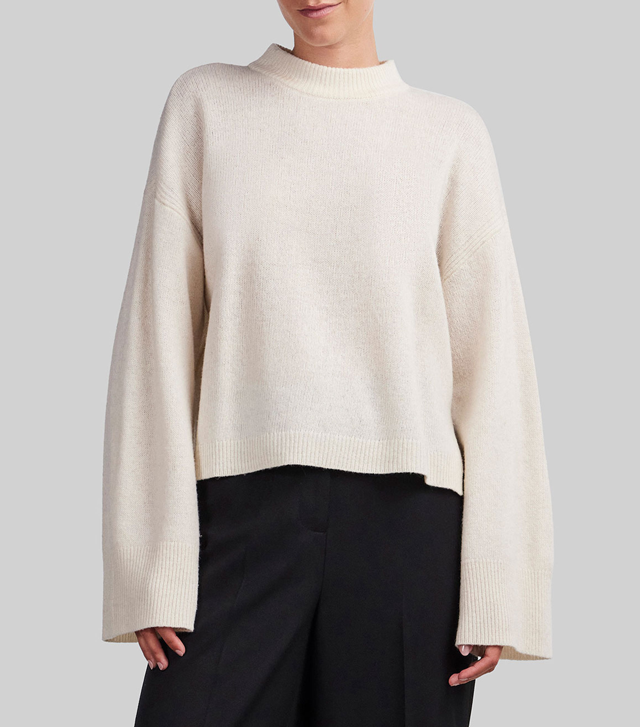 Y.A.S. Suéter cuello alto Mujer - El Palacio de Hierro