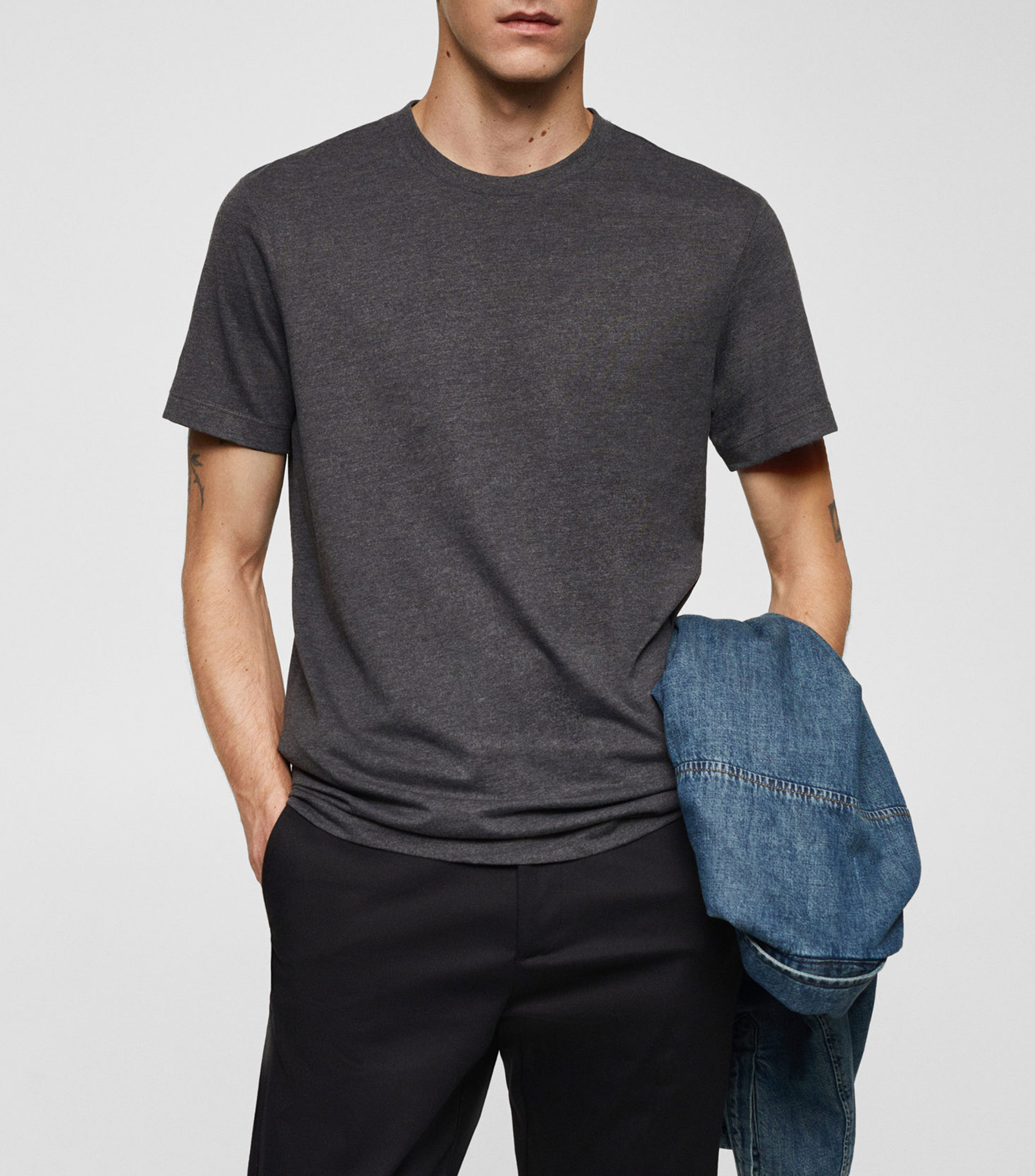 Mango: Playera cuello redondo manga corta jaspeada Hombre | El Palacio ...