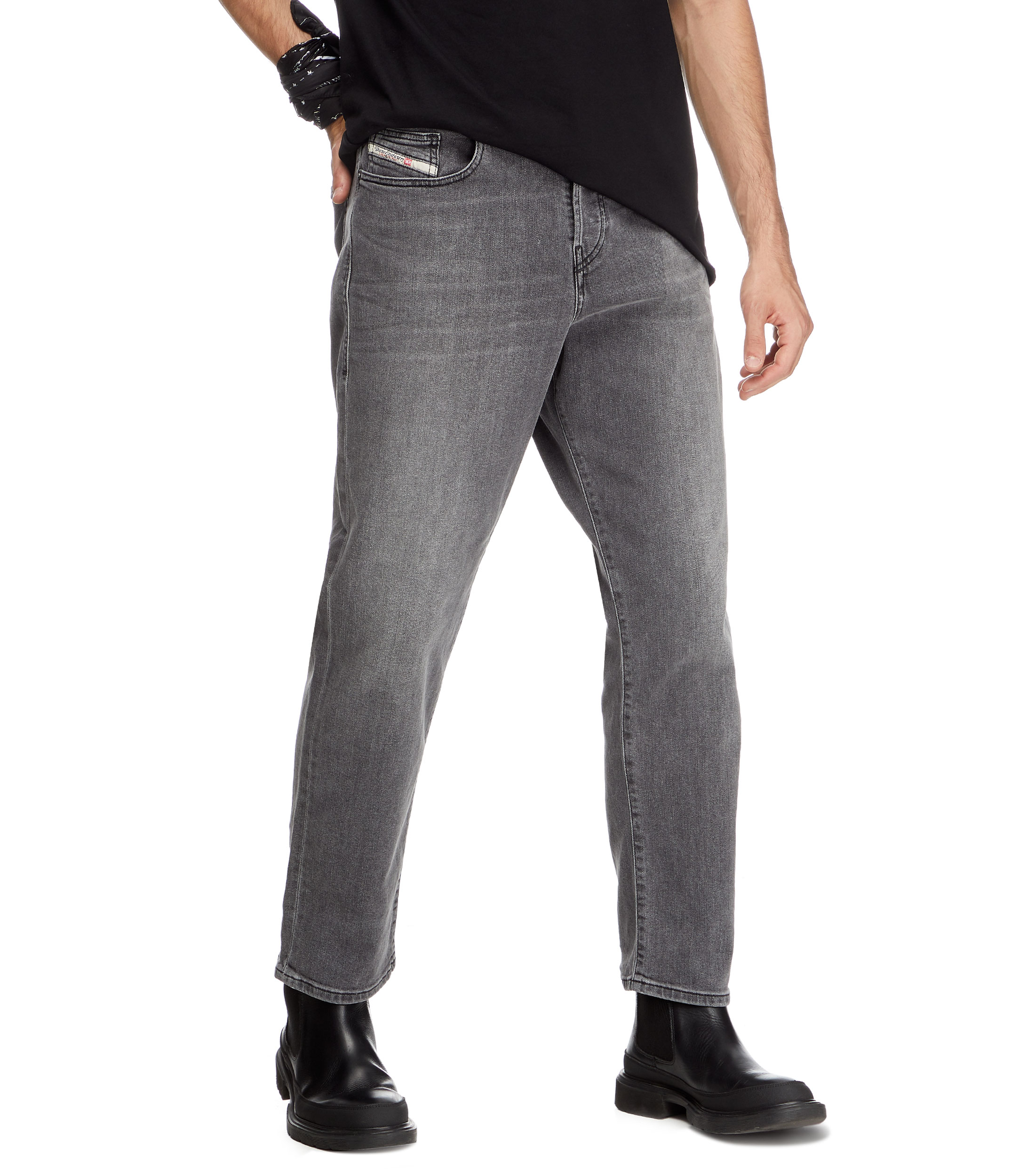 Diesel Jeans Regular Hombre - El Palacio de Hierro