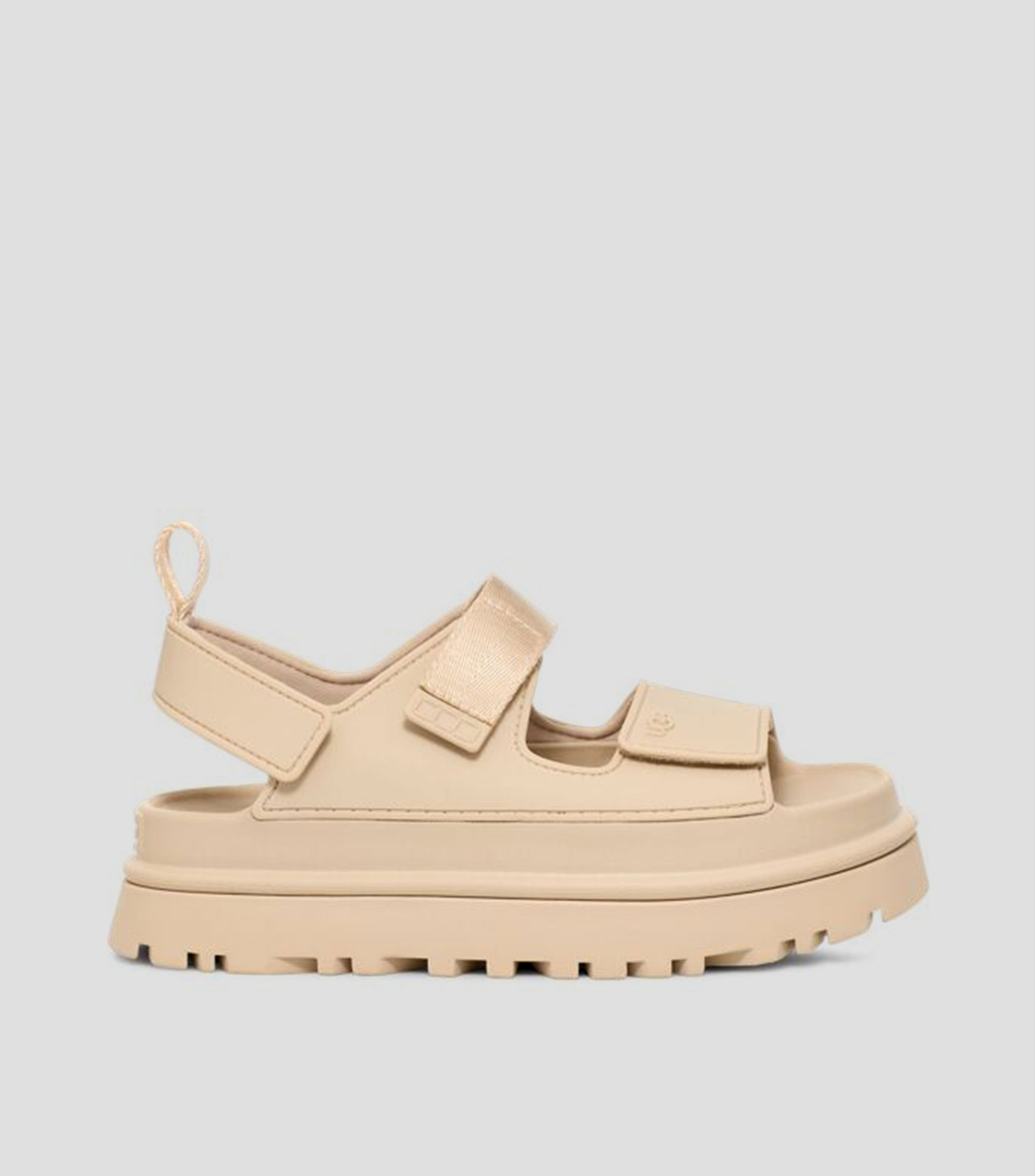 Ugg: Sandalias con tacón bajo de plataforma Goldengl Mujer | El Palacio ...