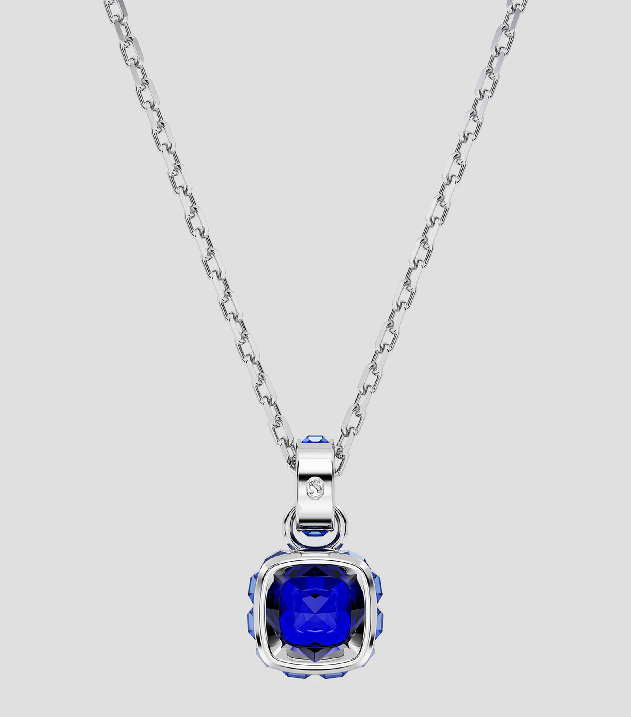 Swarovski: Collar con dije cuadrado azul zafiro Mujer | El Palacio de ...