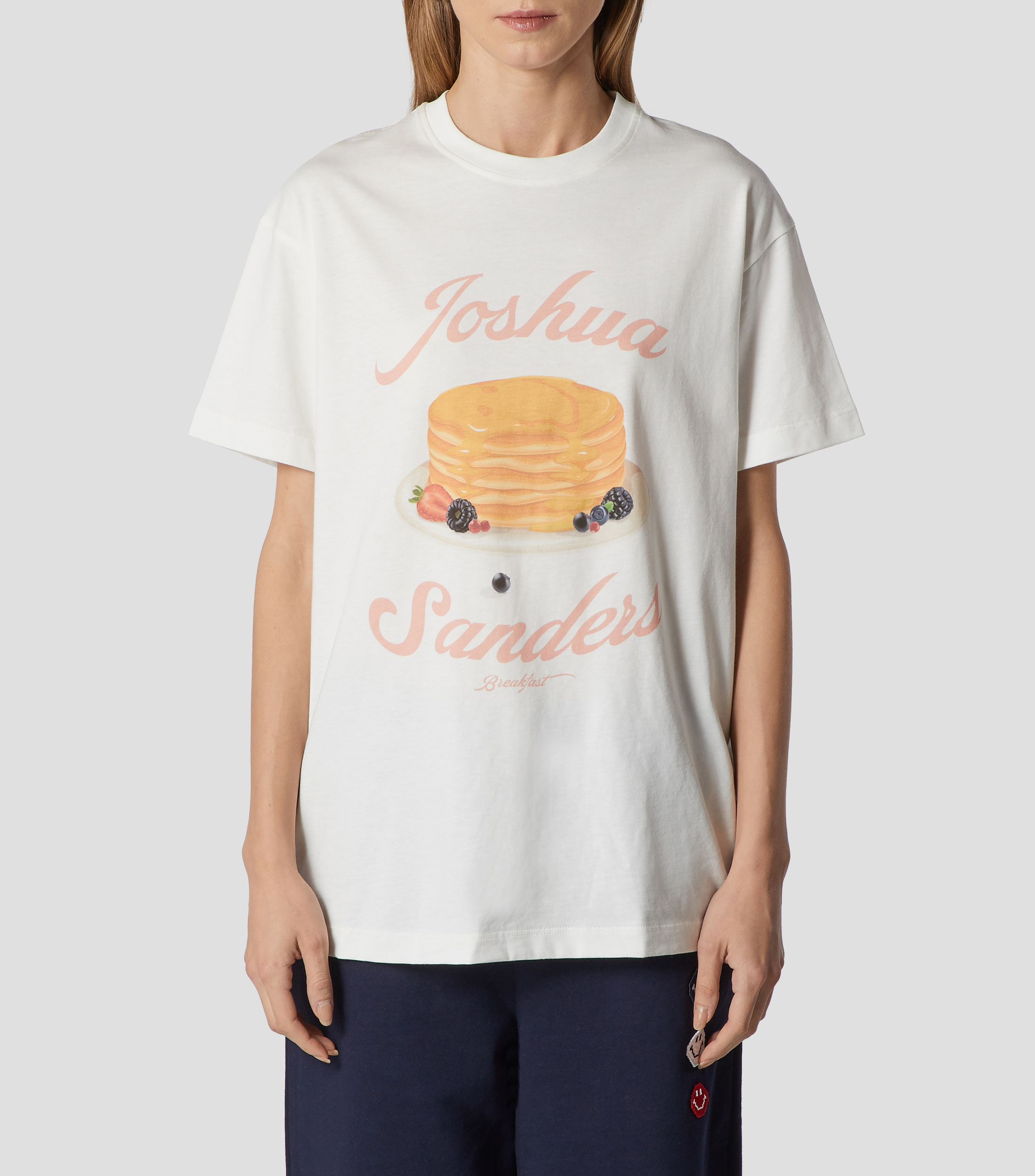 Joshua Sanders: Playera de cuello redondo con manga corta estampada ...