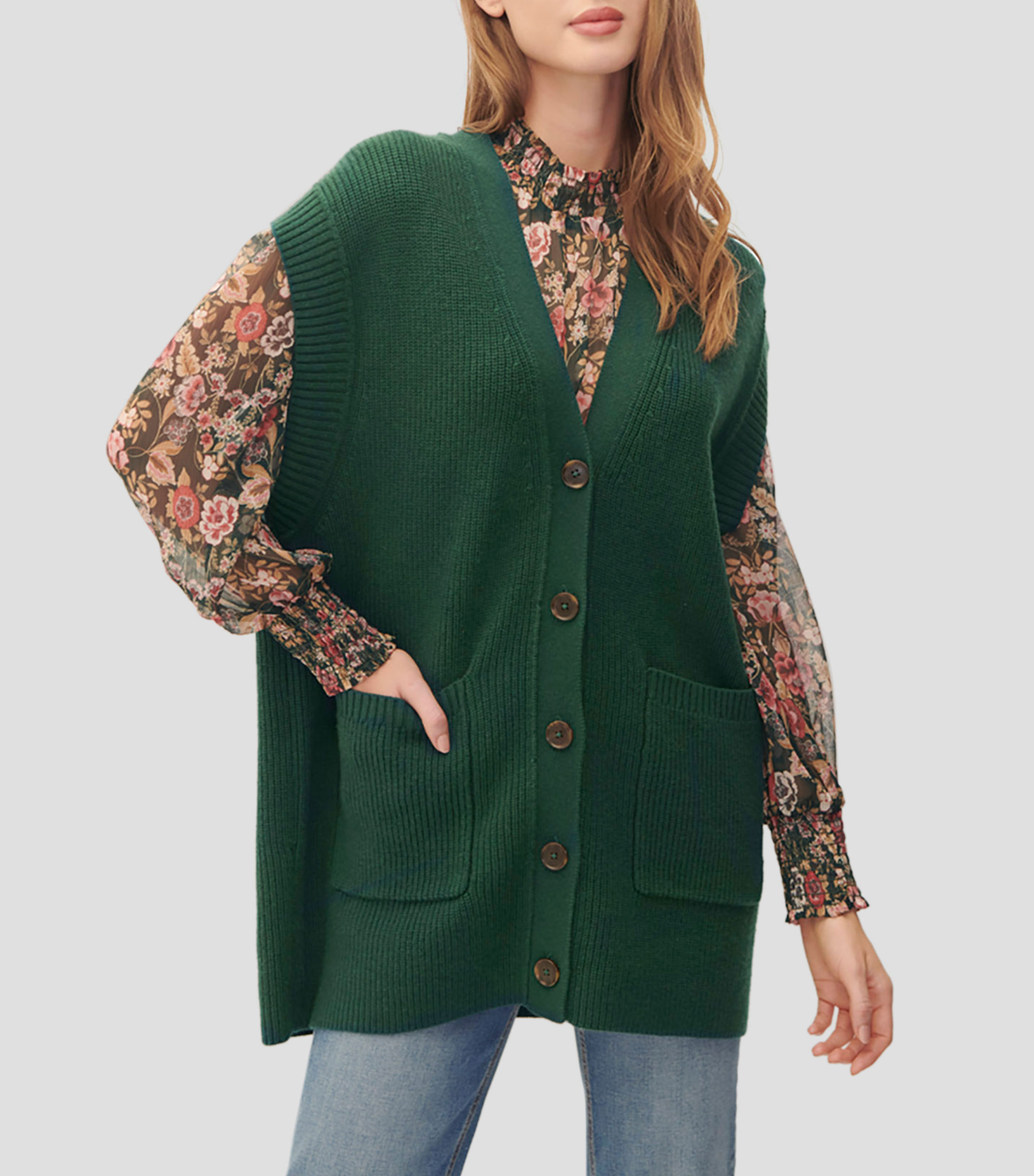 Julio: Chaleco Tejido Largo Abotonado Mujer | El Palacio de Hierro